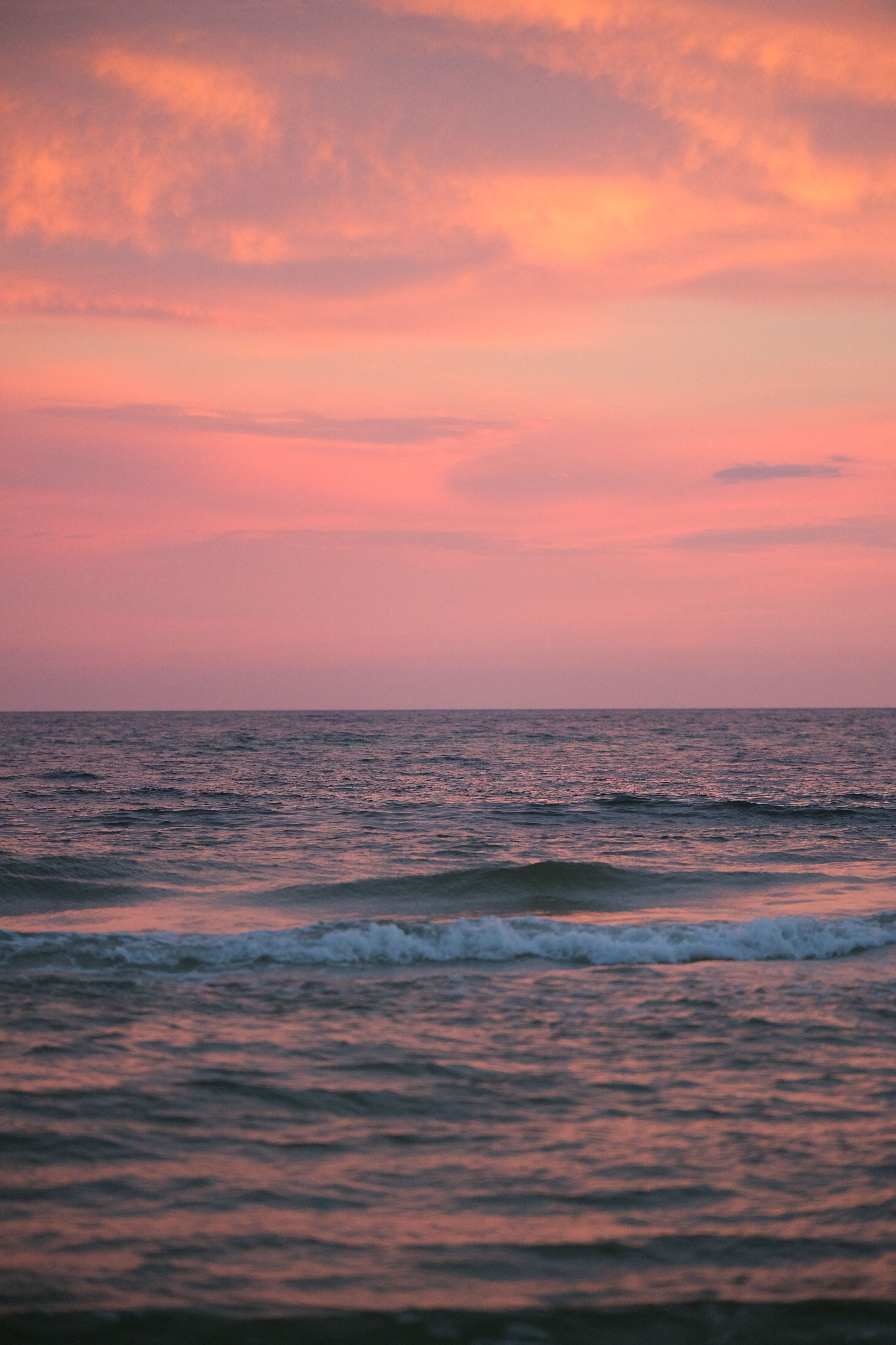 Ocean Shore in Florida at Dusk · Free Stock Photo
