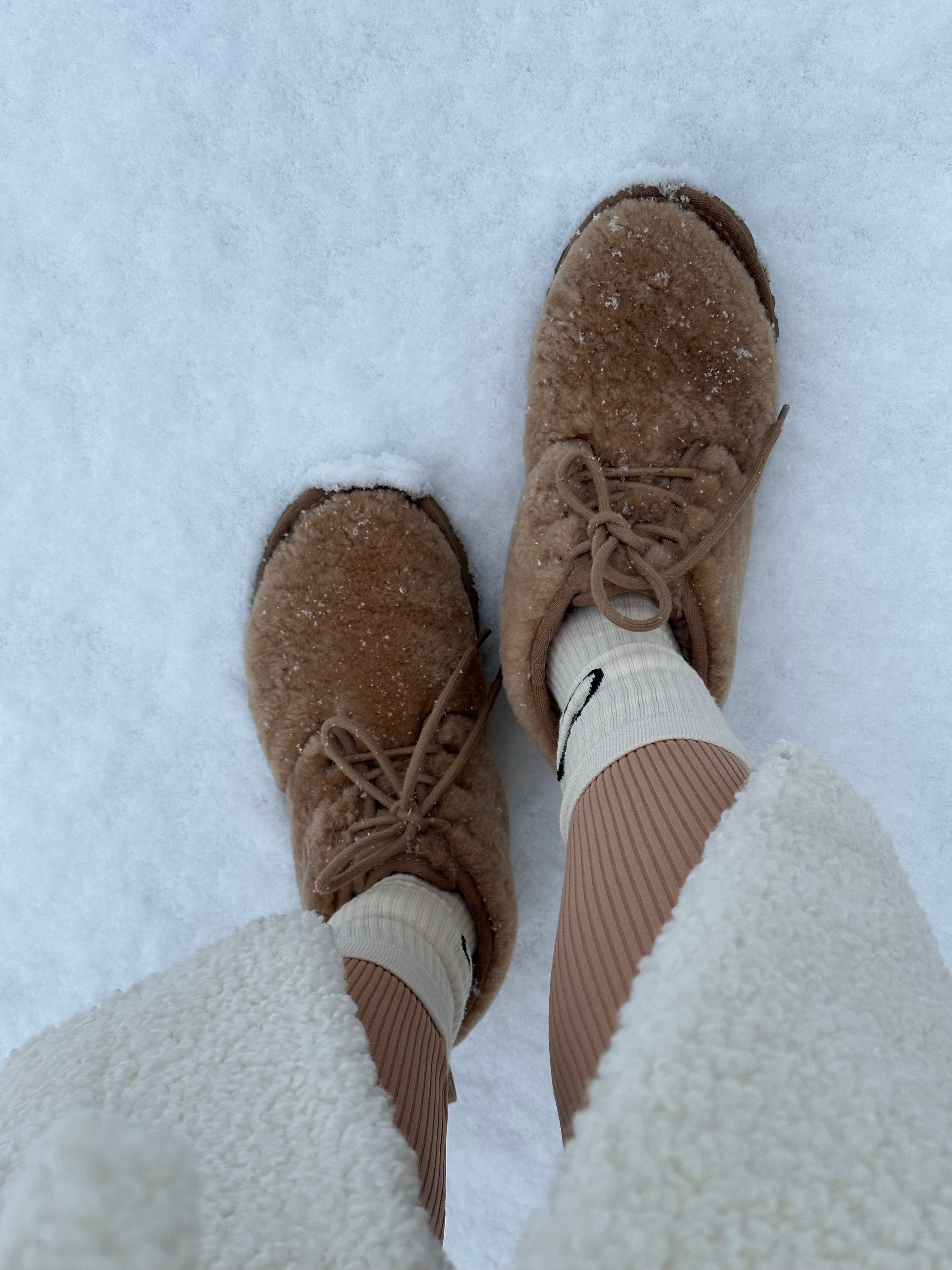 Shoes on Snow · Free Stock Photo