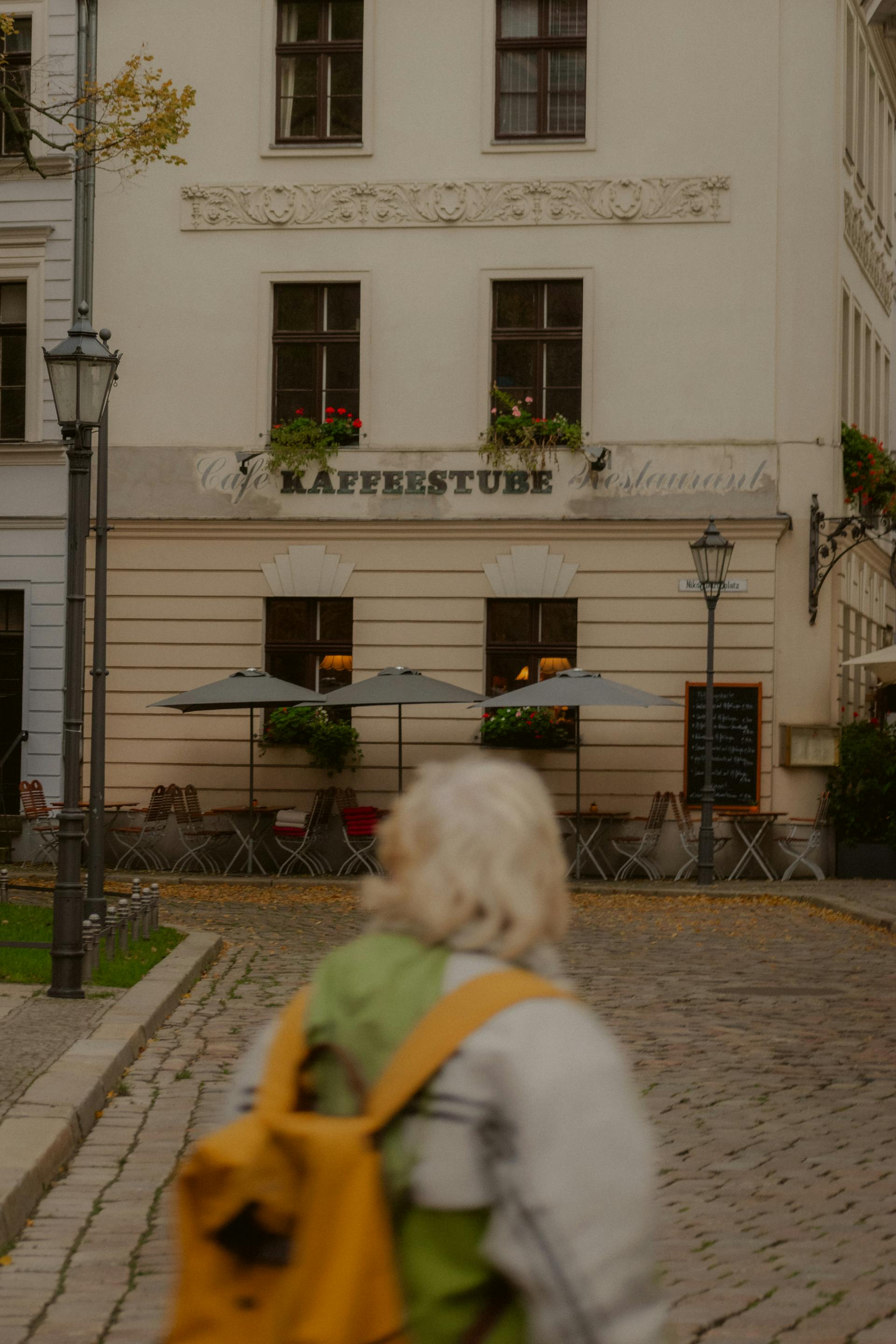 A Traditional Building with a Cafe · Free Stock Photo