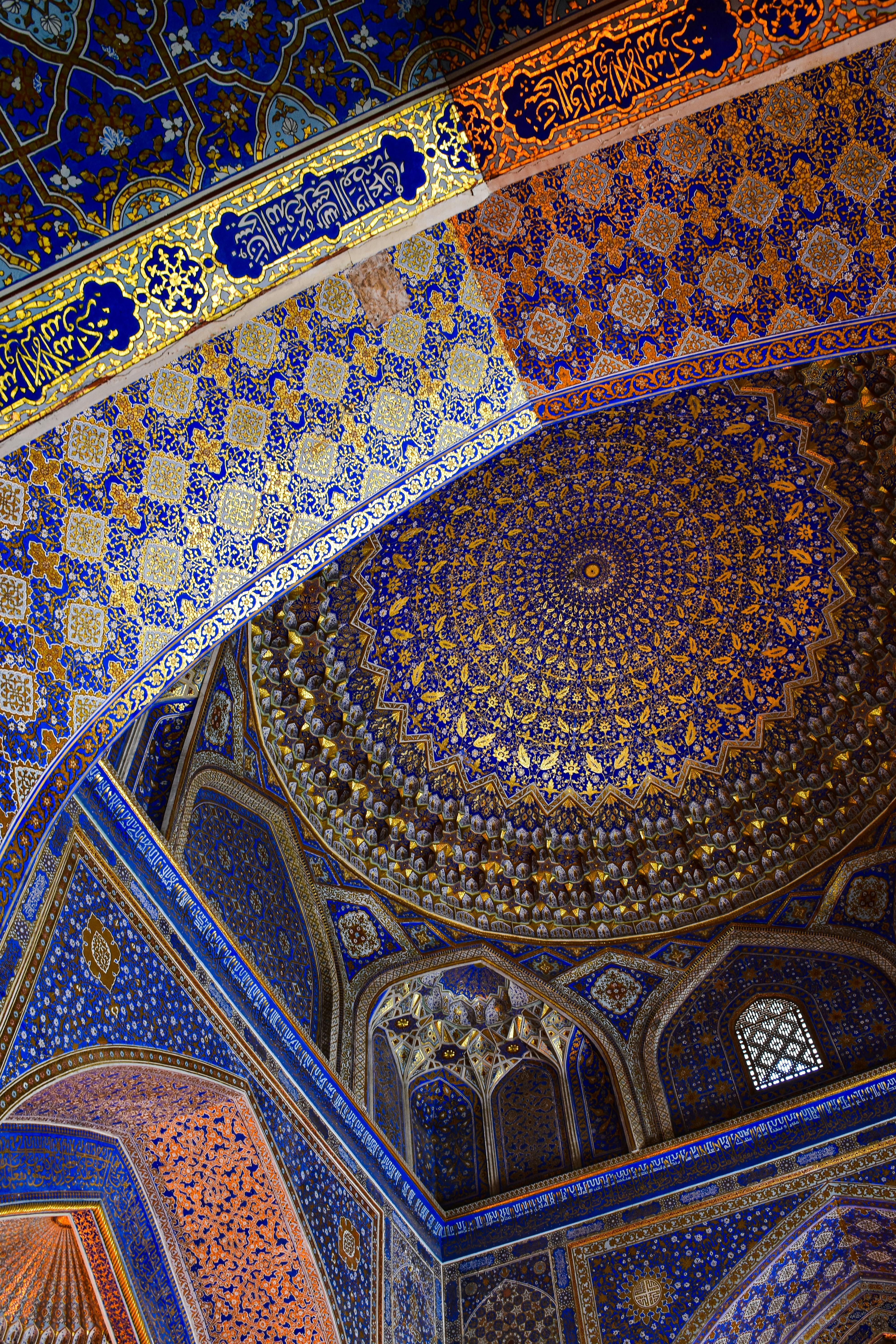 Illuminated Tilya Kori Madrasah · Free Stock Photo