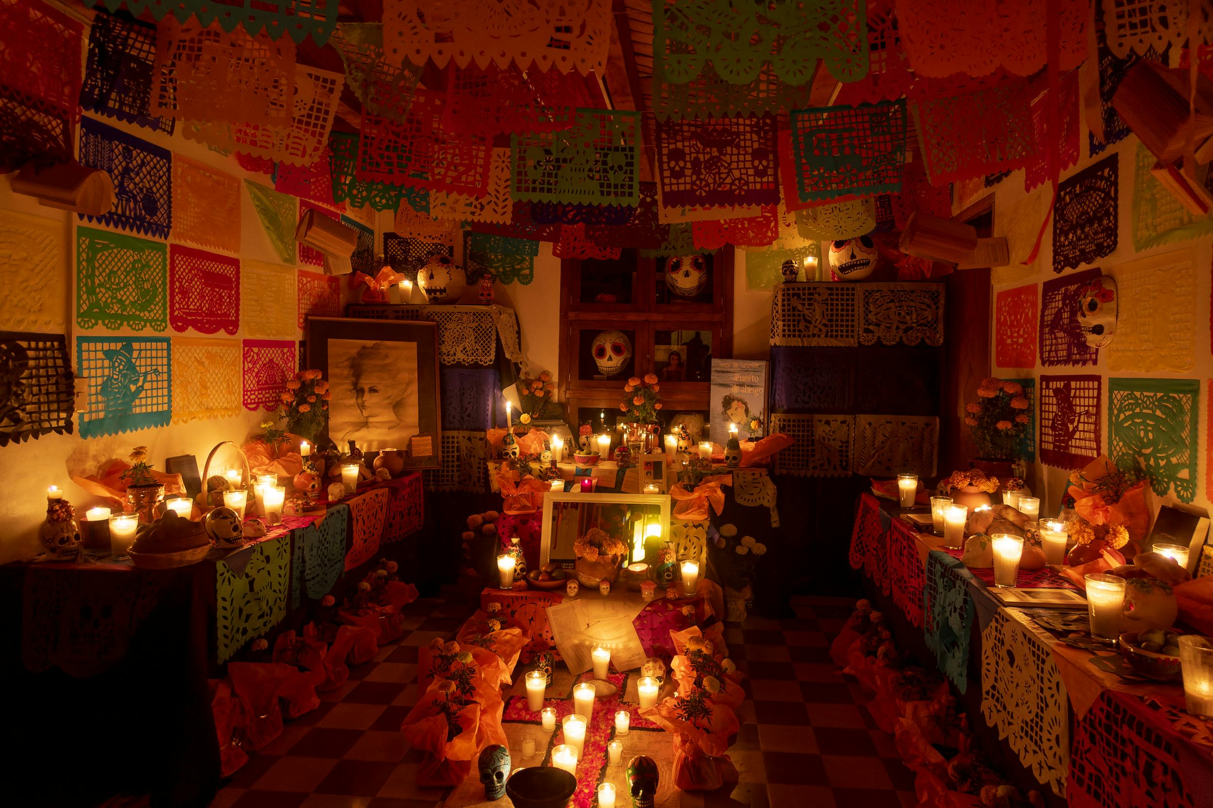 101+ Fotos y Imágenes de Ofrenda Gratis · Banco de Fotos Gratis