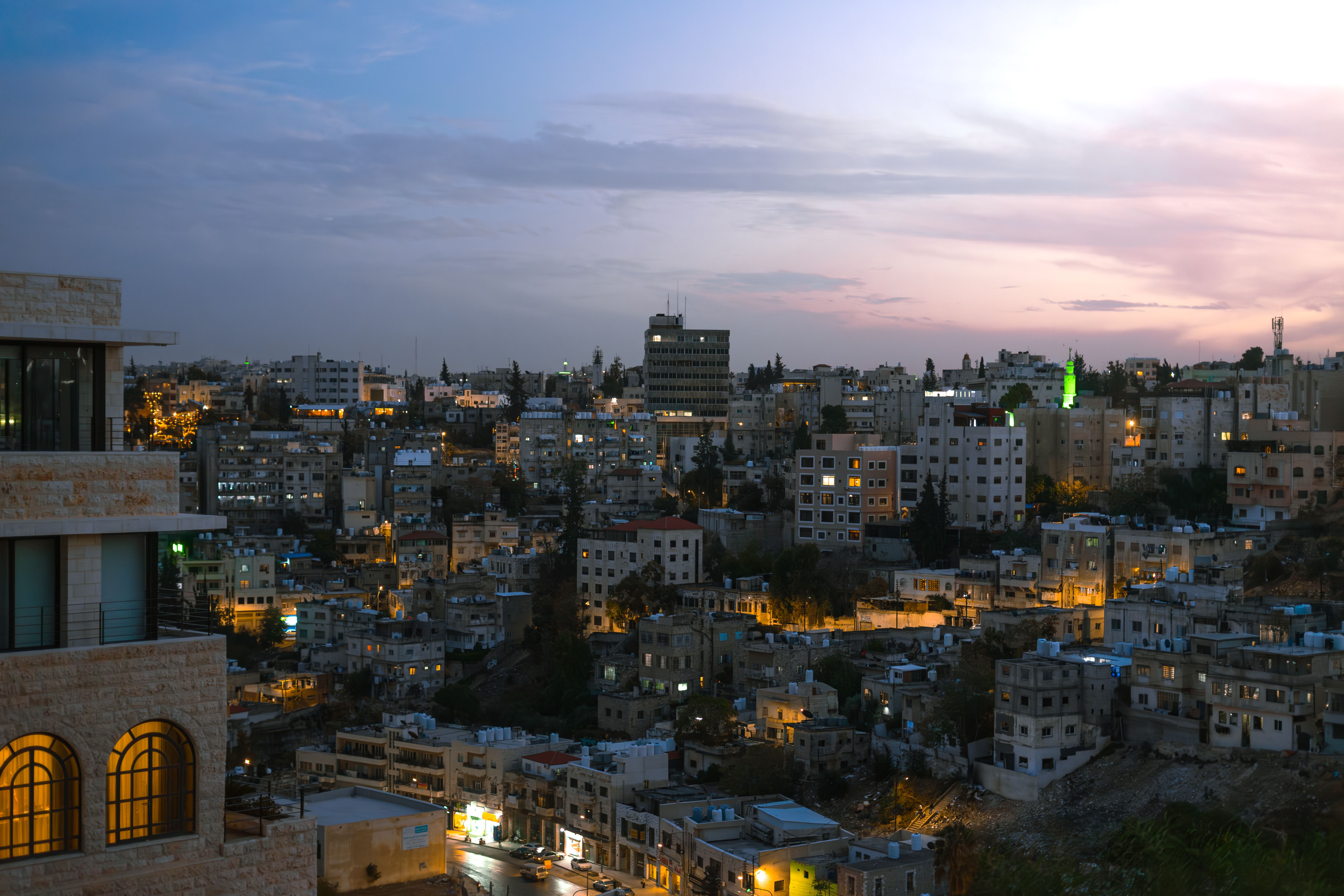 Residential Buildings of Amman in the Evening · Free Stock Photo