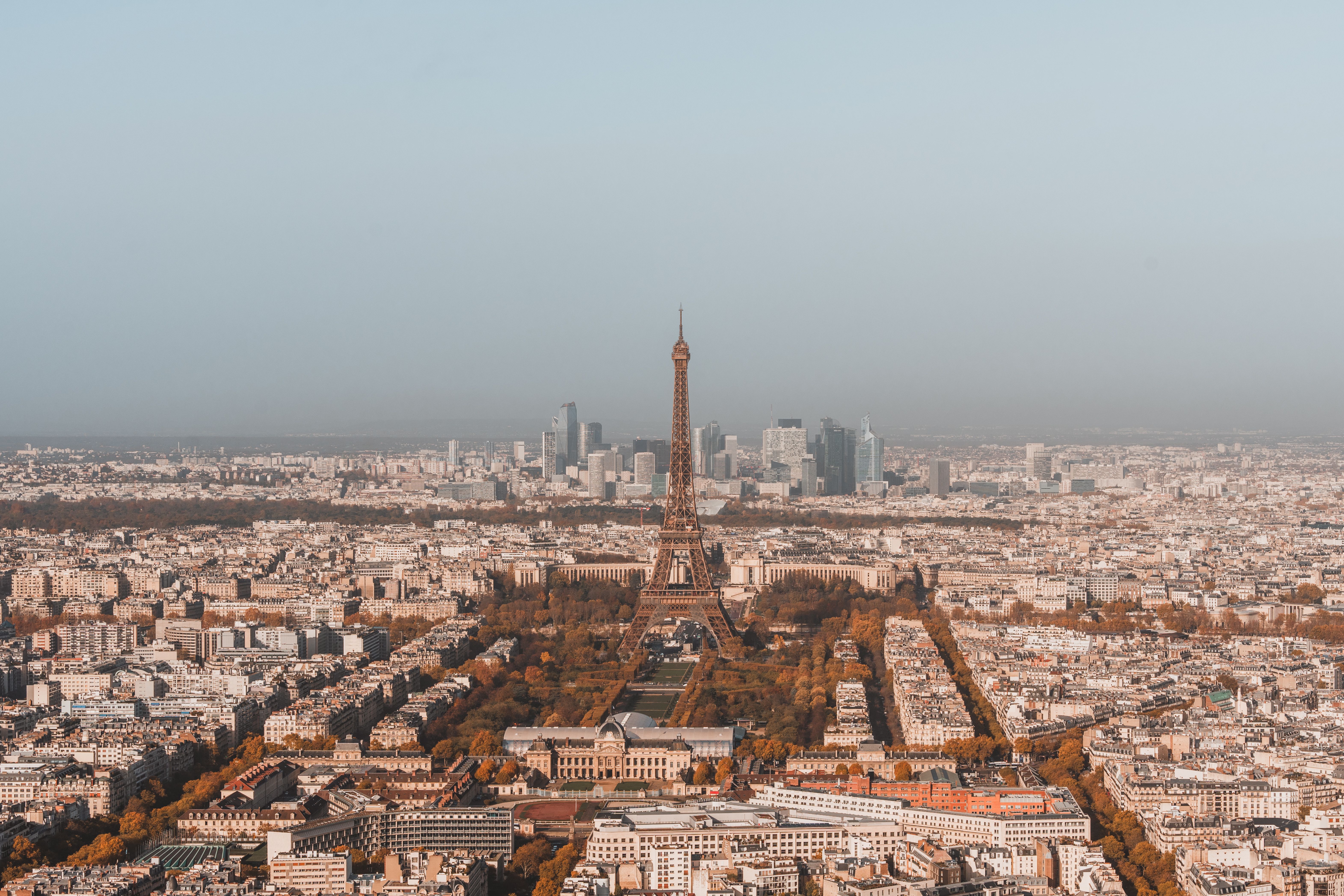 Paris CItyscape with Eiffel Tower · Free Stock Photo
