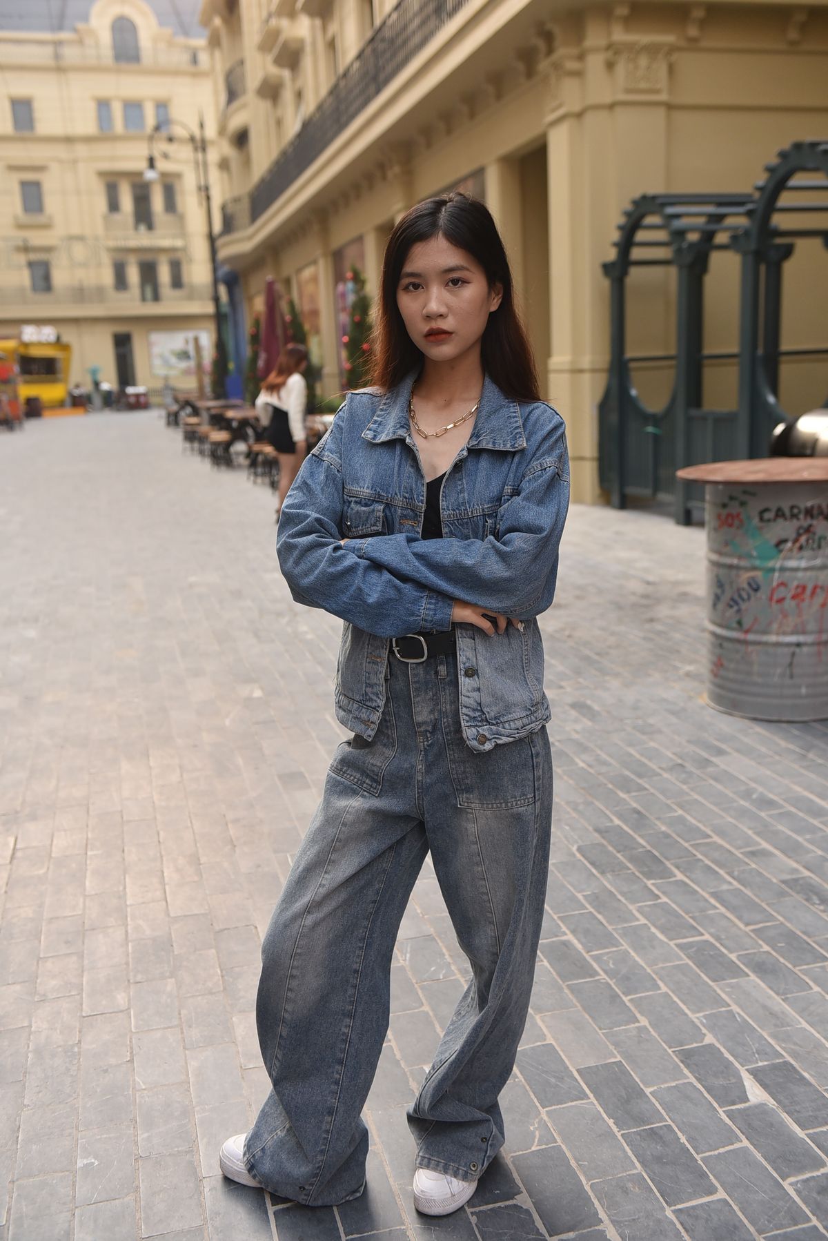 Girl Street Photos, Download The BEST Free Girl Street Stock Photos ...