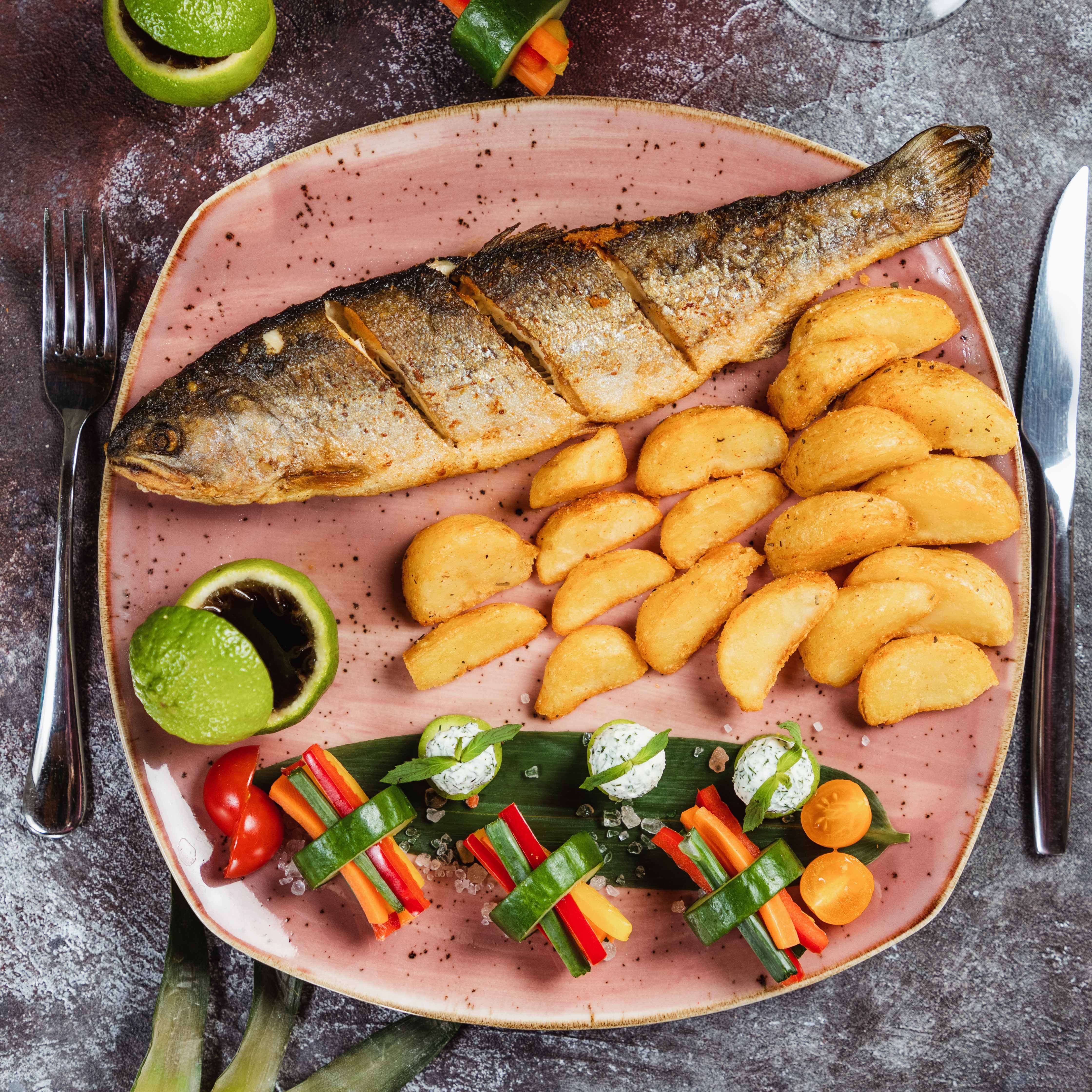 Fish Fry Dark Background Photos, Download The BEST Free Fish Fry Dark ...
