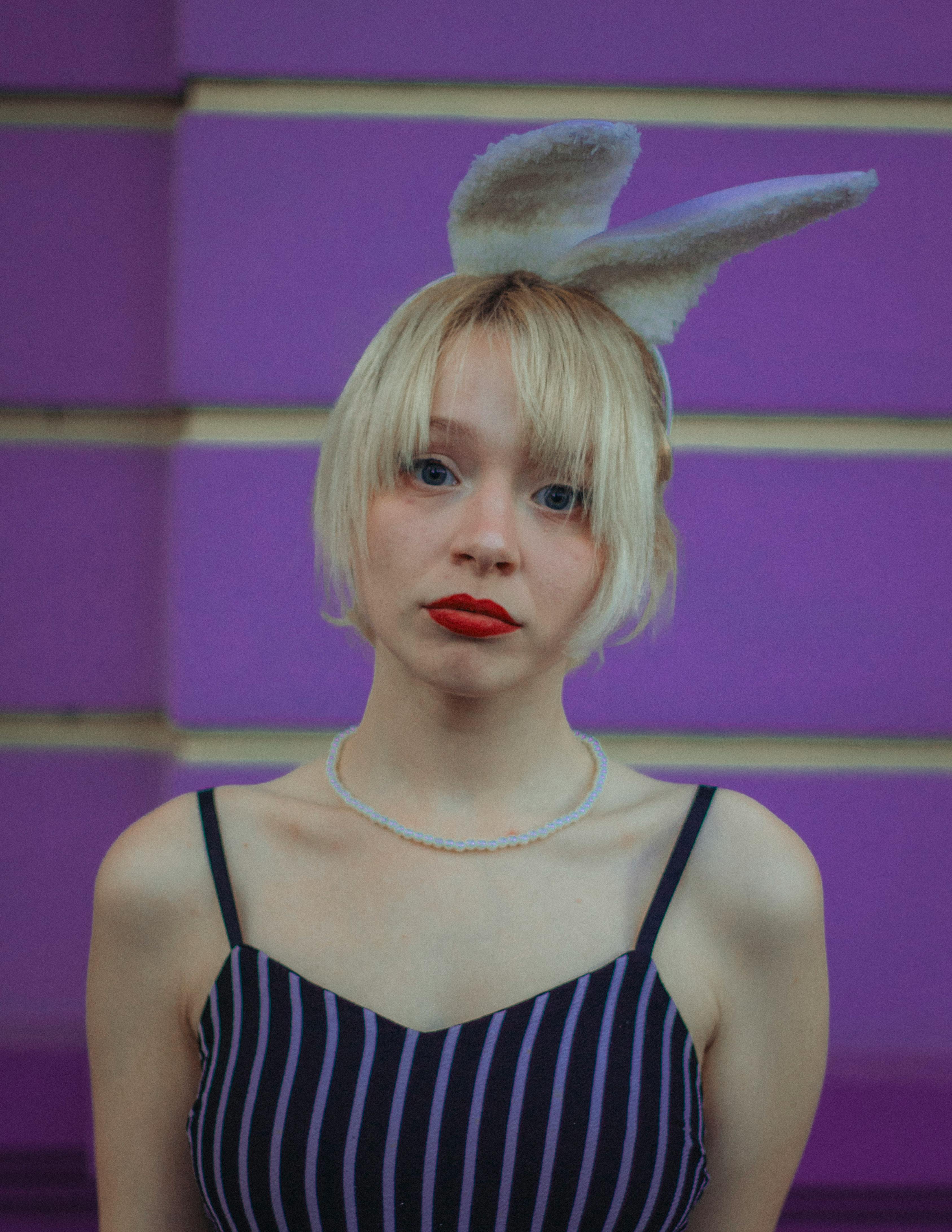 Cute Women Sute Photos, Download The BEST Free Cute Women Sute Stock ...