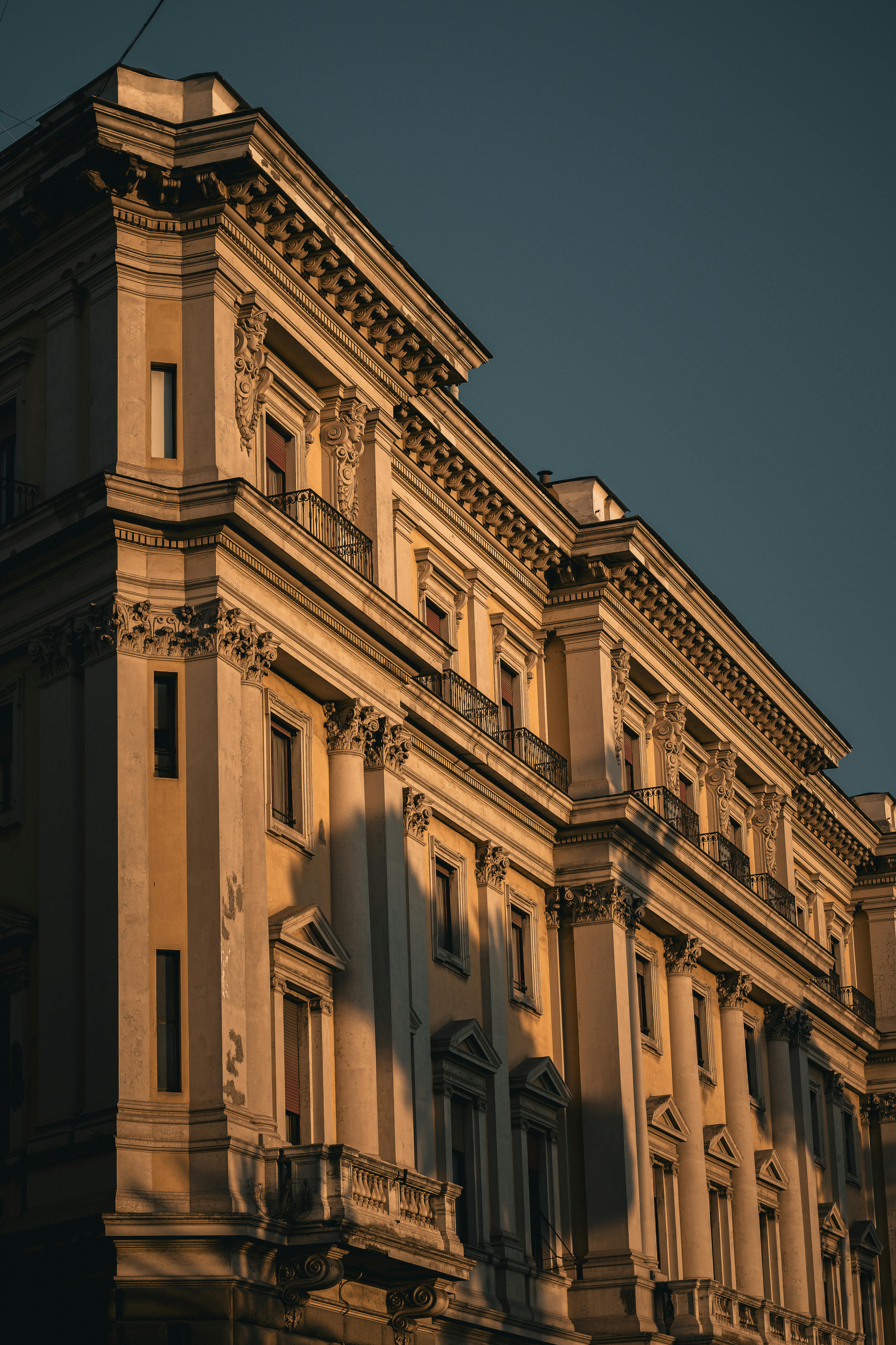 Neoclassical Facade of Urban Residential Building · Free Stock Photo
