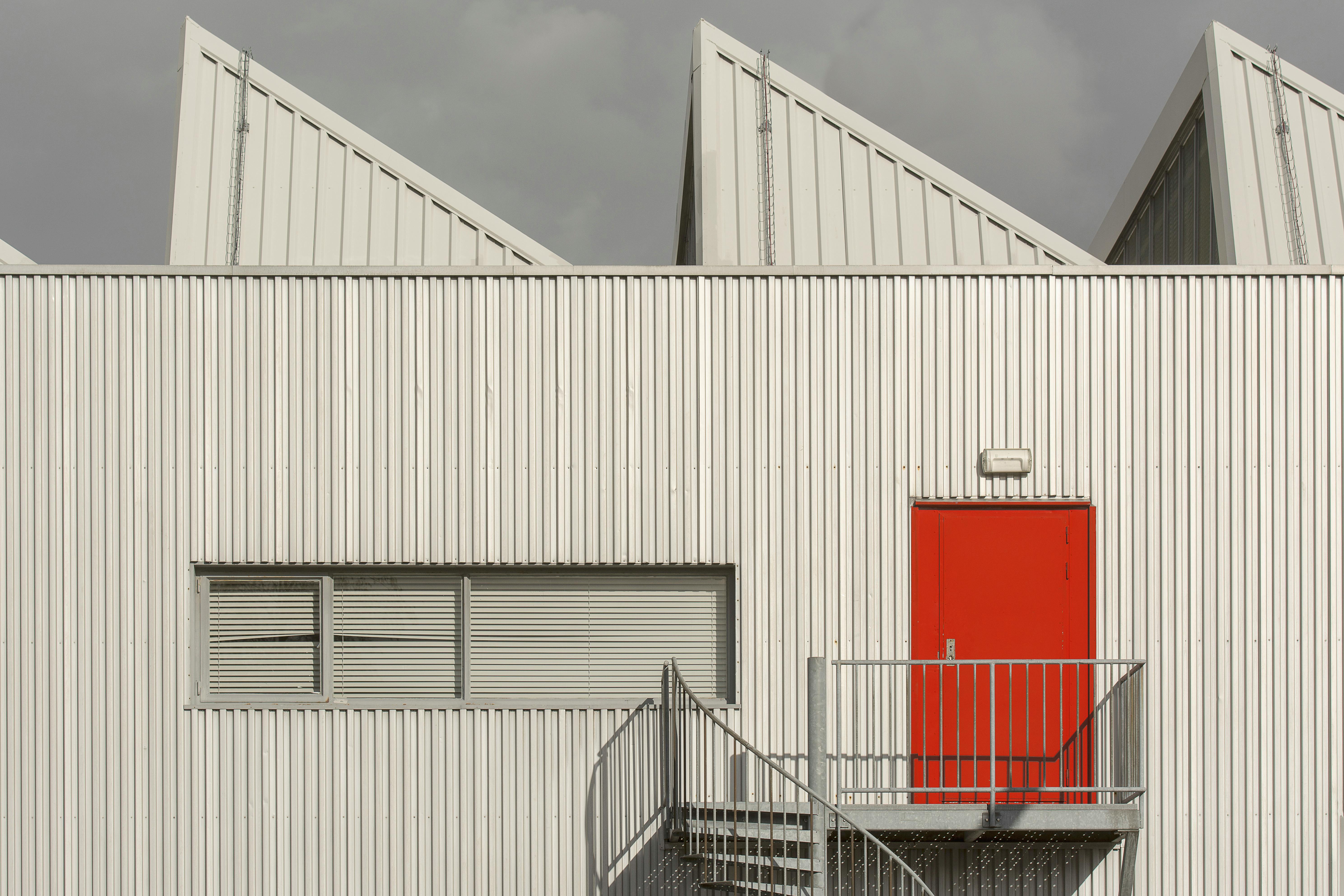 Geometric Minimalist Architecture · Free Stock Photo