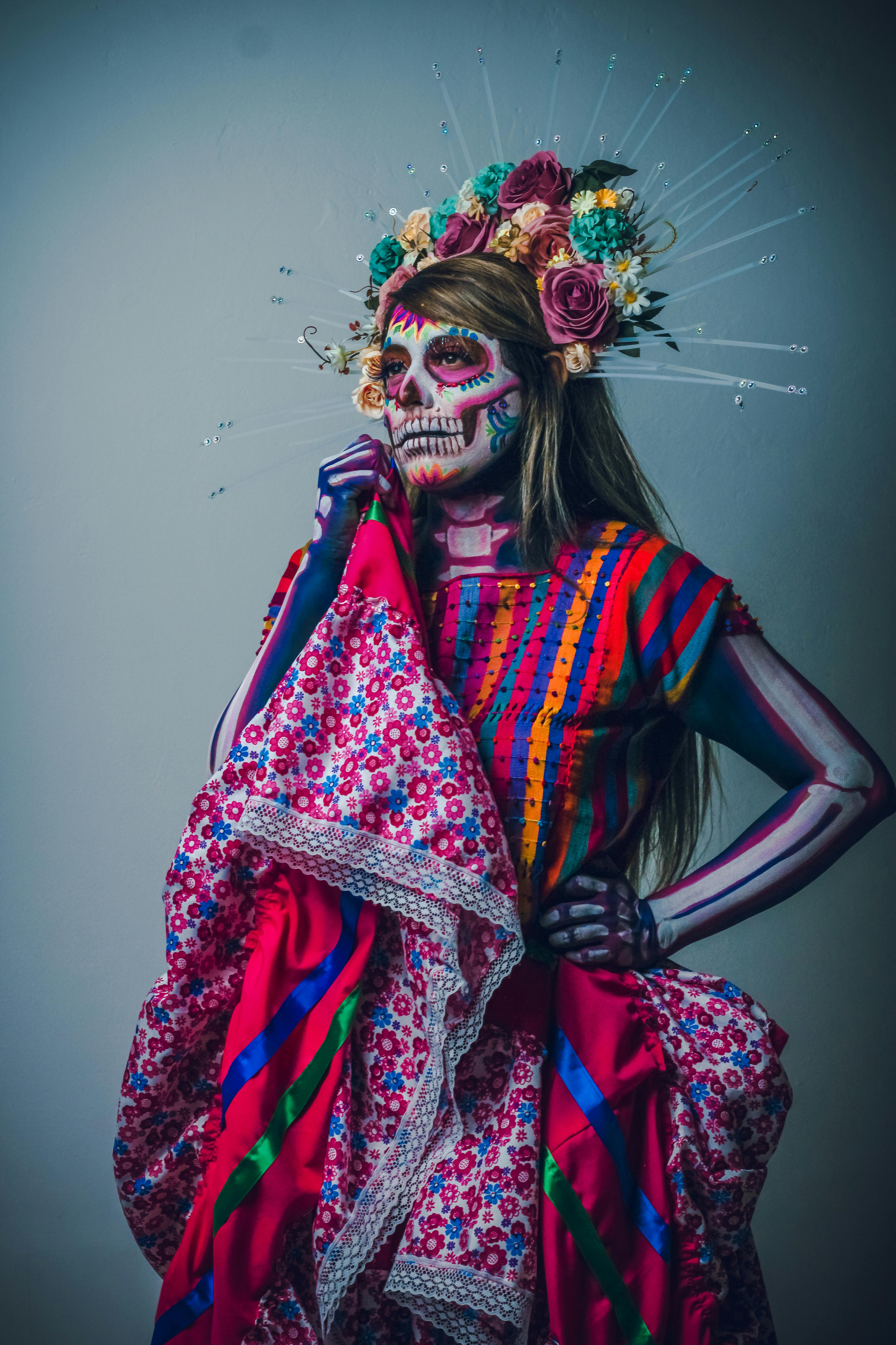 Foto de stock gratuita sobre cara pintada, catrina, cultura, de pie ...