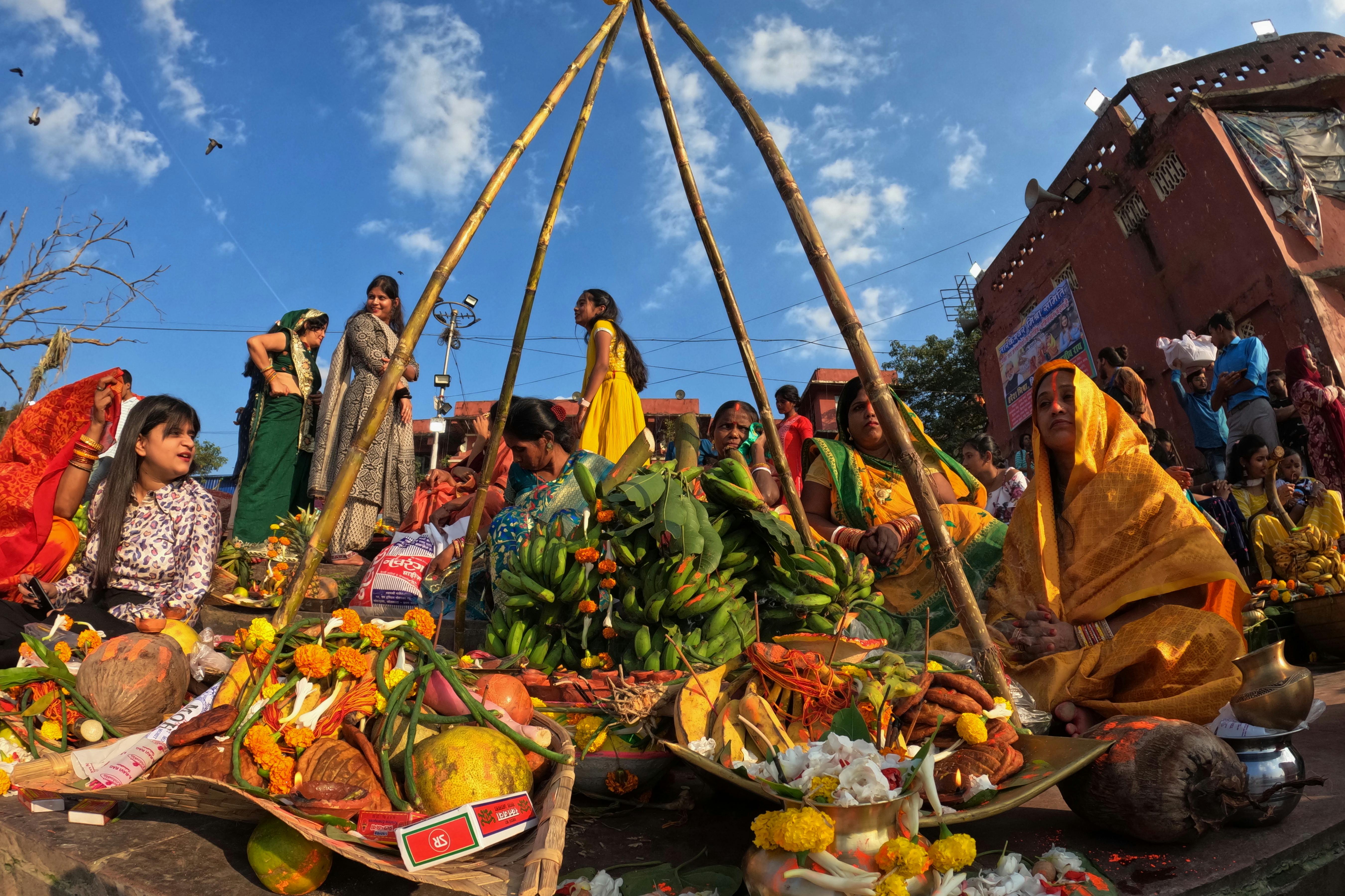 Colorful rituals of Chhath. · Free Stock Photo