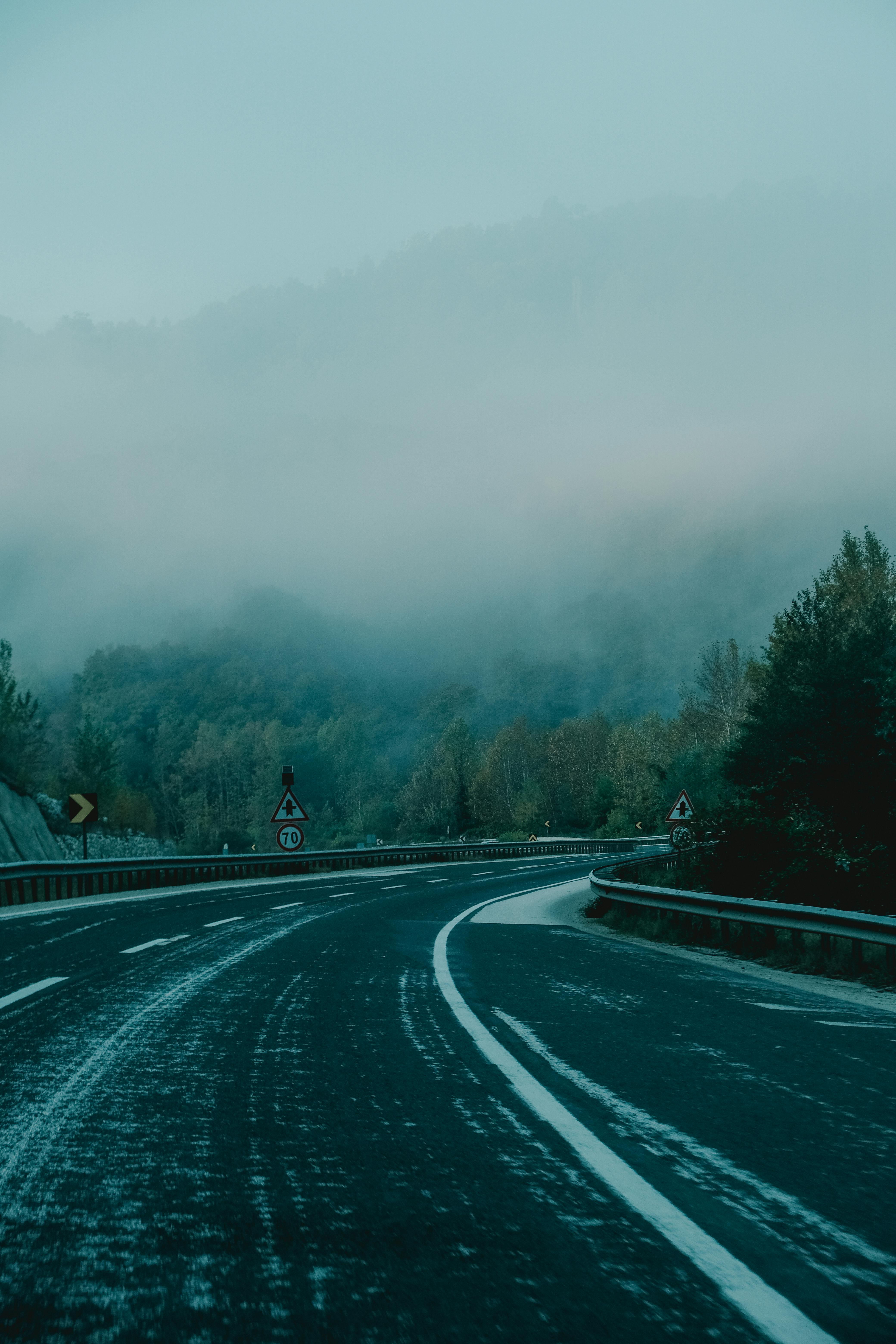 Road With Snow · Free Stock Photo