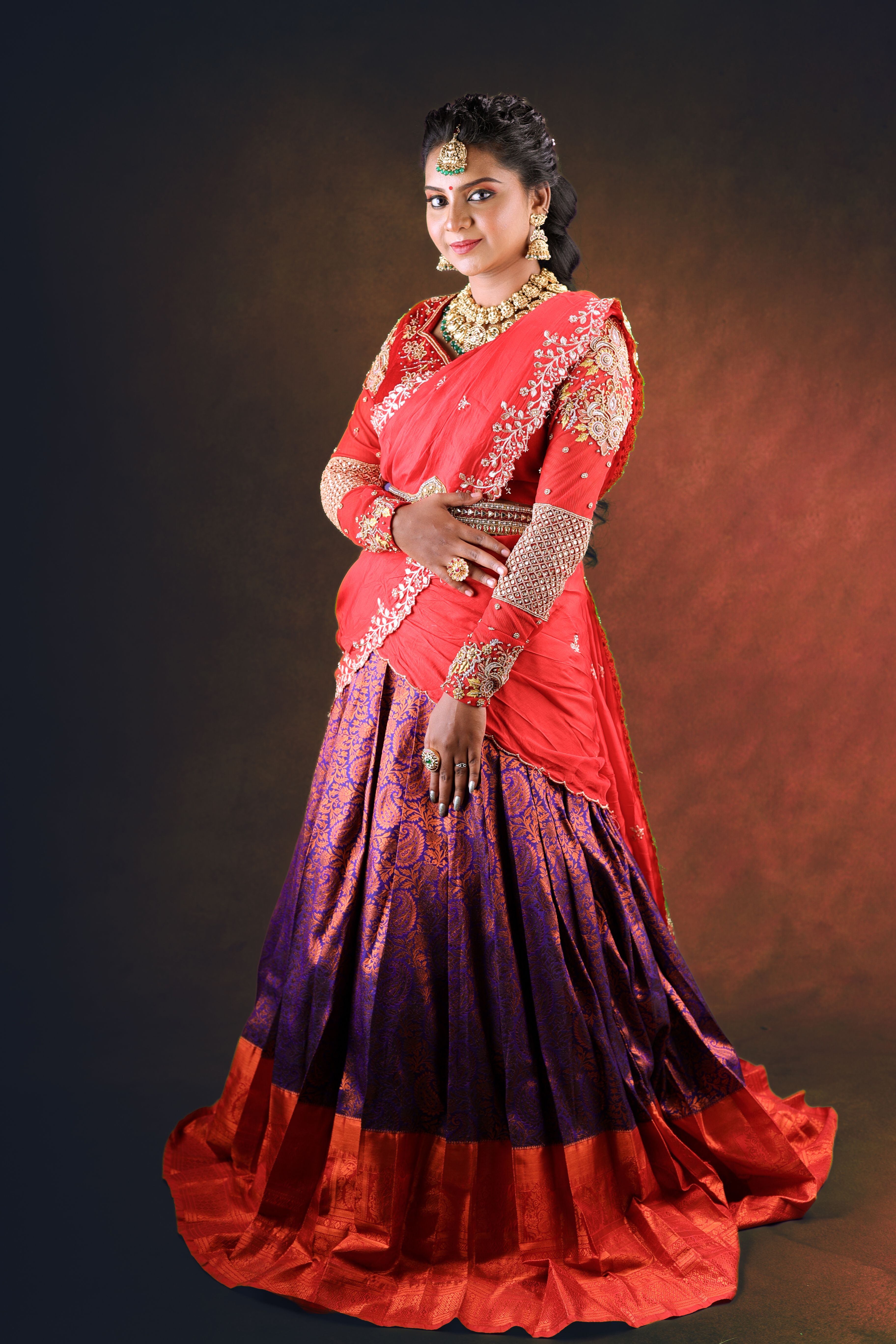 Dancer in Traditional Indian Dress · Free Stock Photo