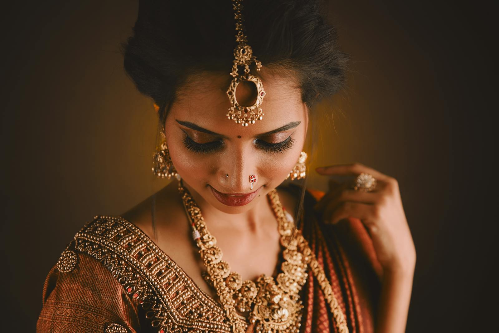 Indian Saree Model Photos, Download The BEST Free Indian Saree Model ...