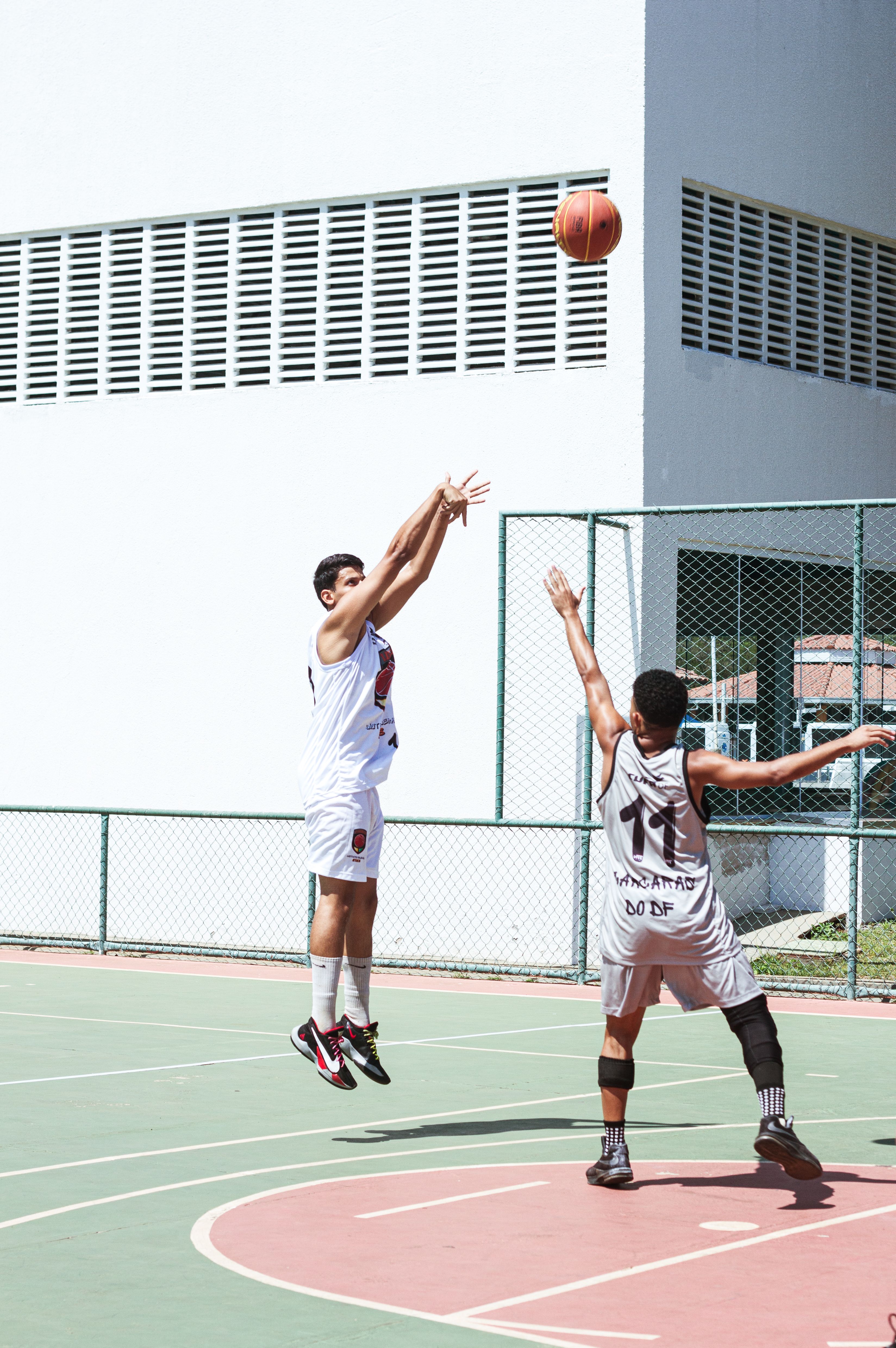 Man Jumping during Basketball Game · Free Stock Photo