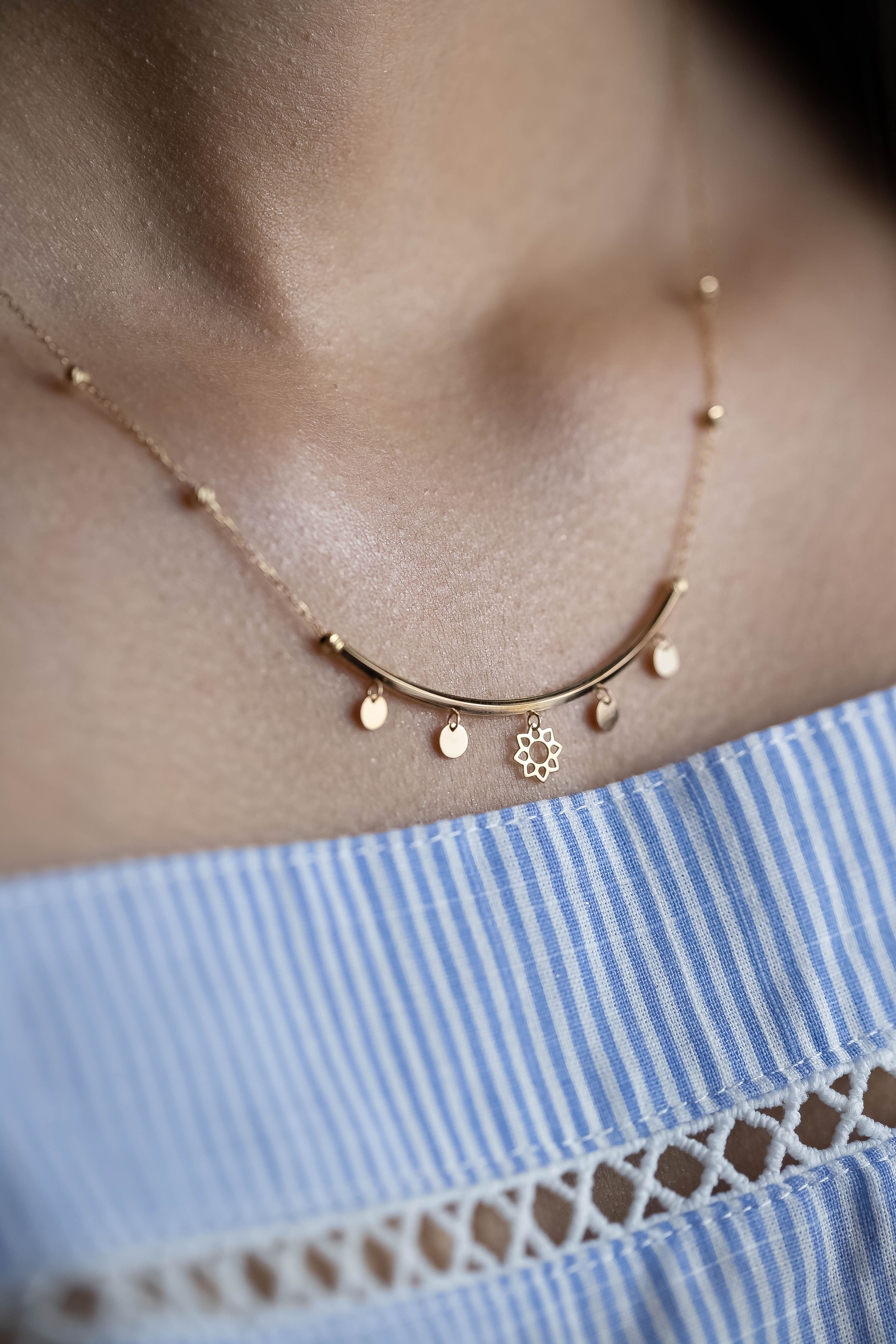 Time to shoot jewelry · Free Stock Photo