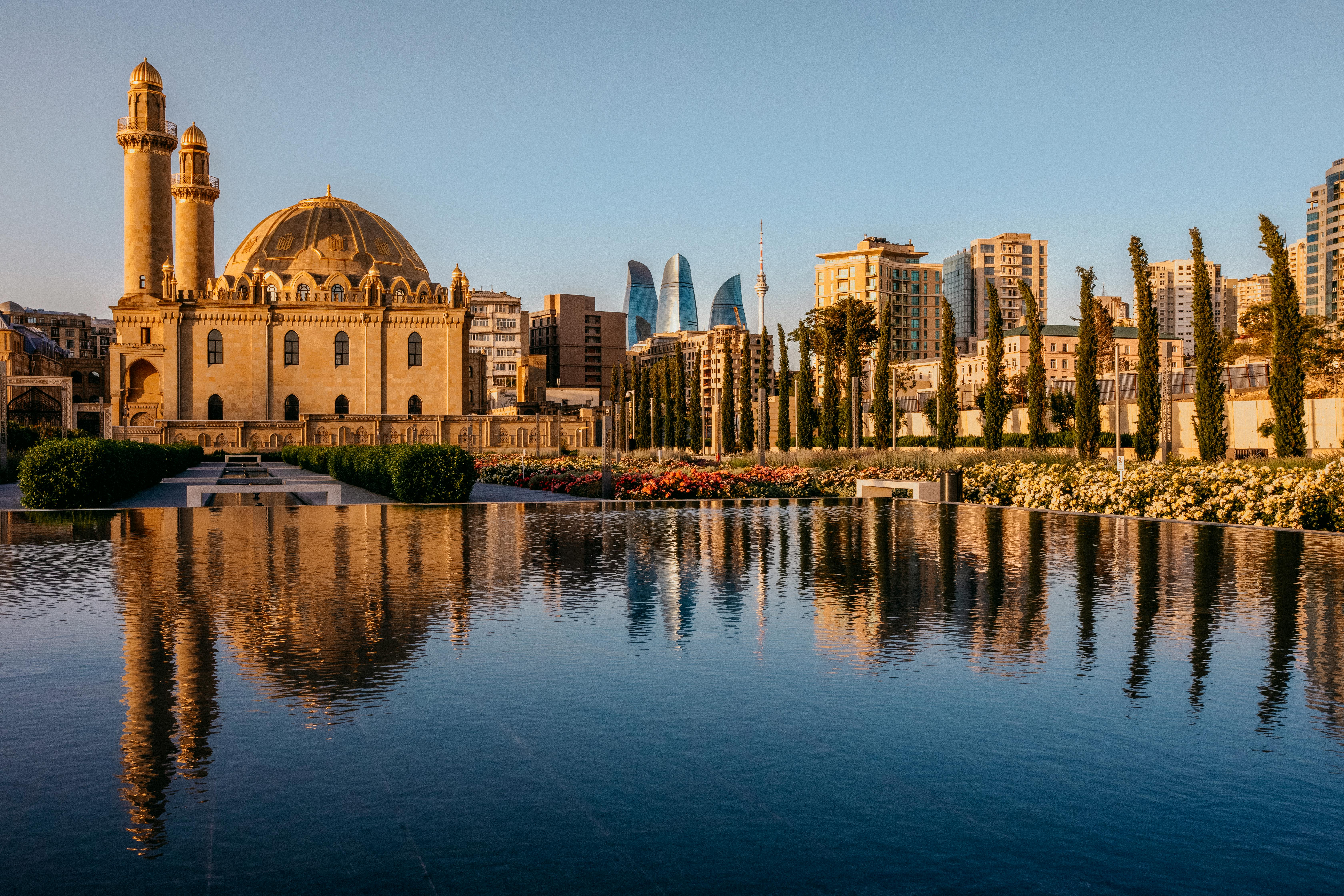 Teze Pir Mosque in Baku · Free Stock Photo