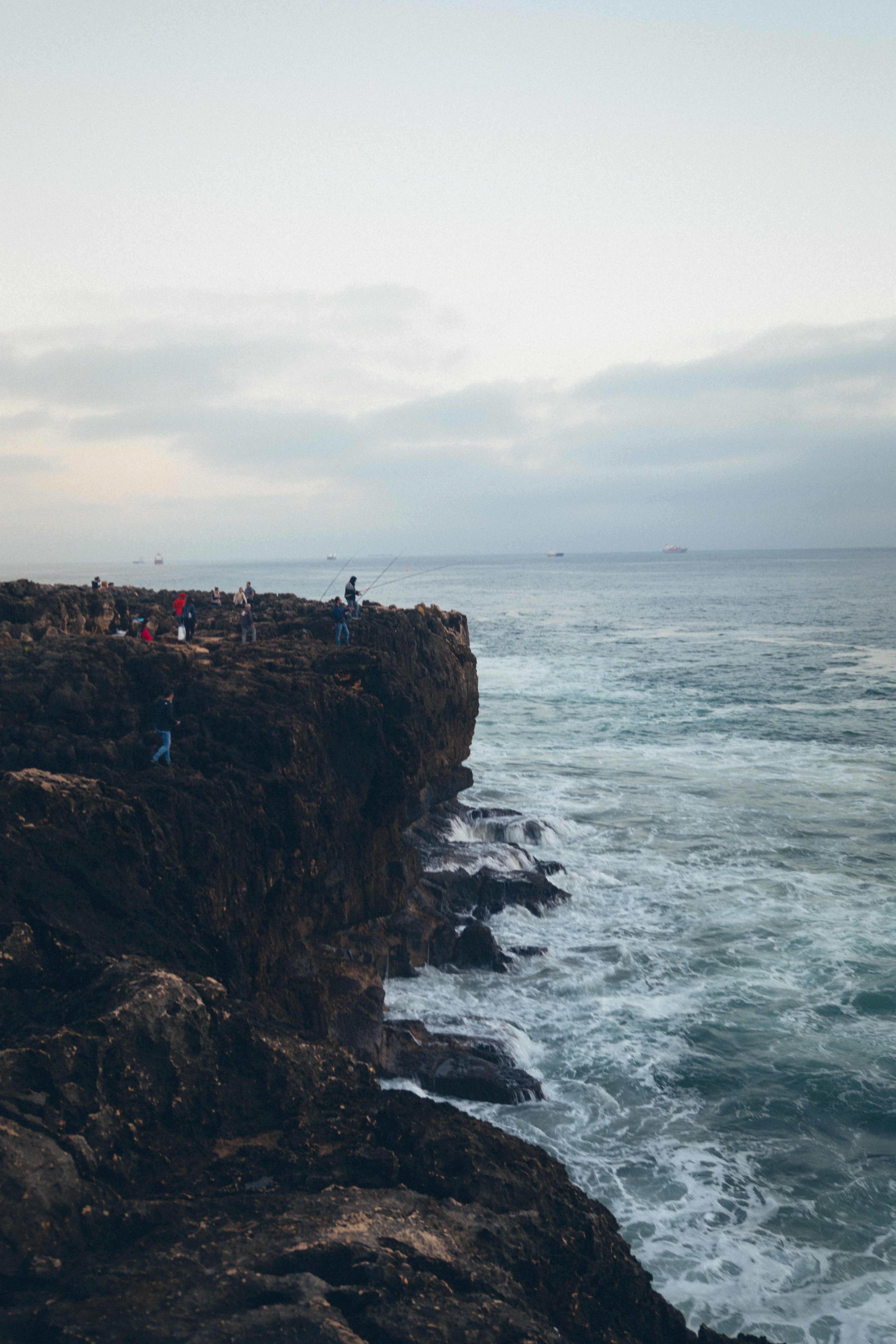 Rocky Cliff by the Shore · Free Stock Photo