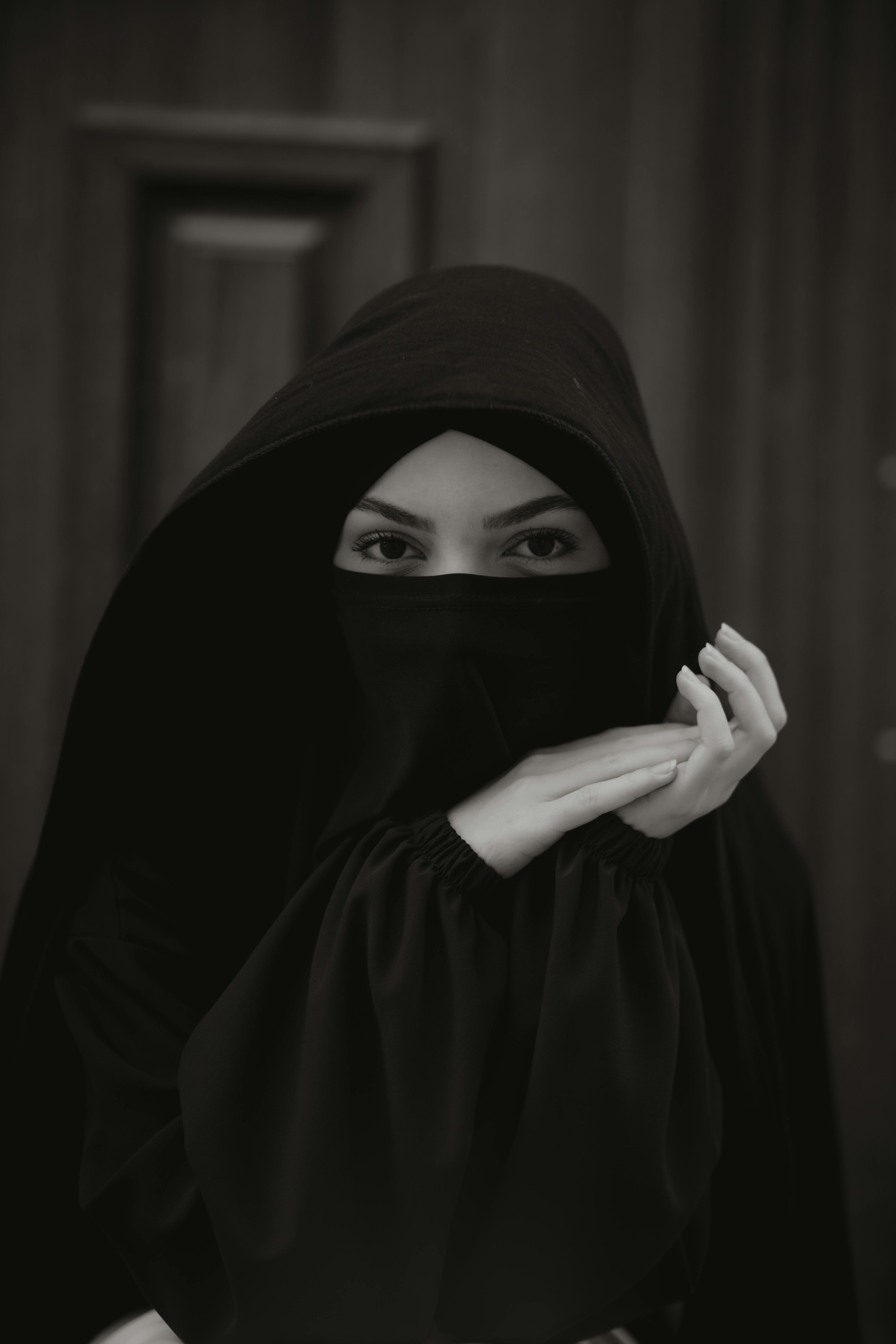 Veiled Woman Photos, Download The BEST Free Veiled Woman Stock Photos ...