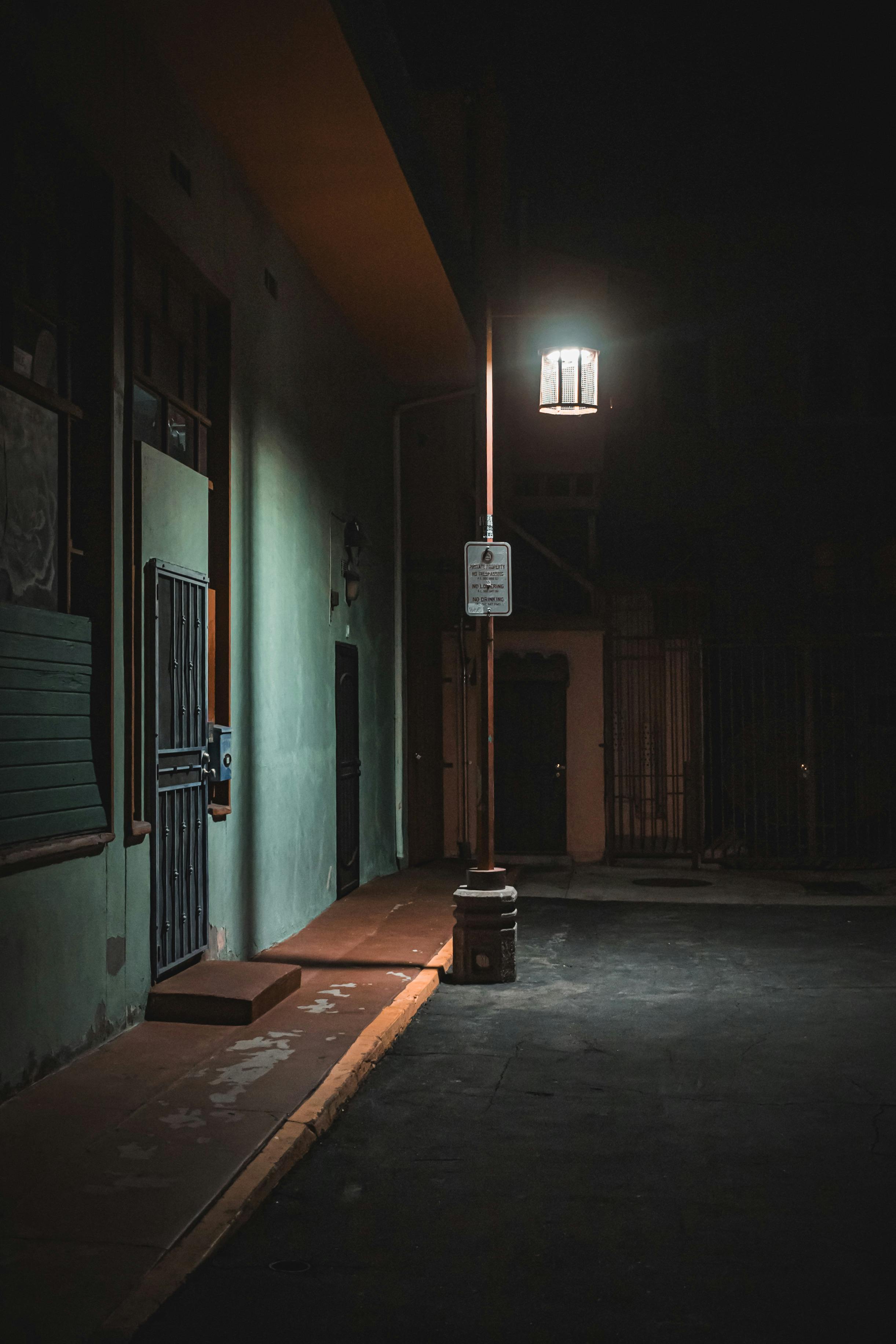 Close-Up Photo of Street Lamps · Free Stock Photo