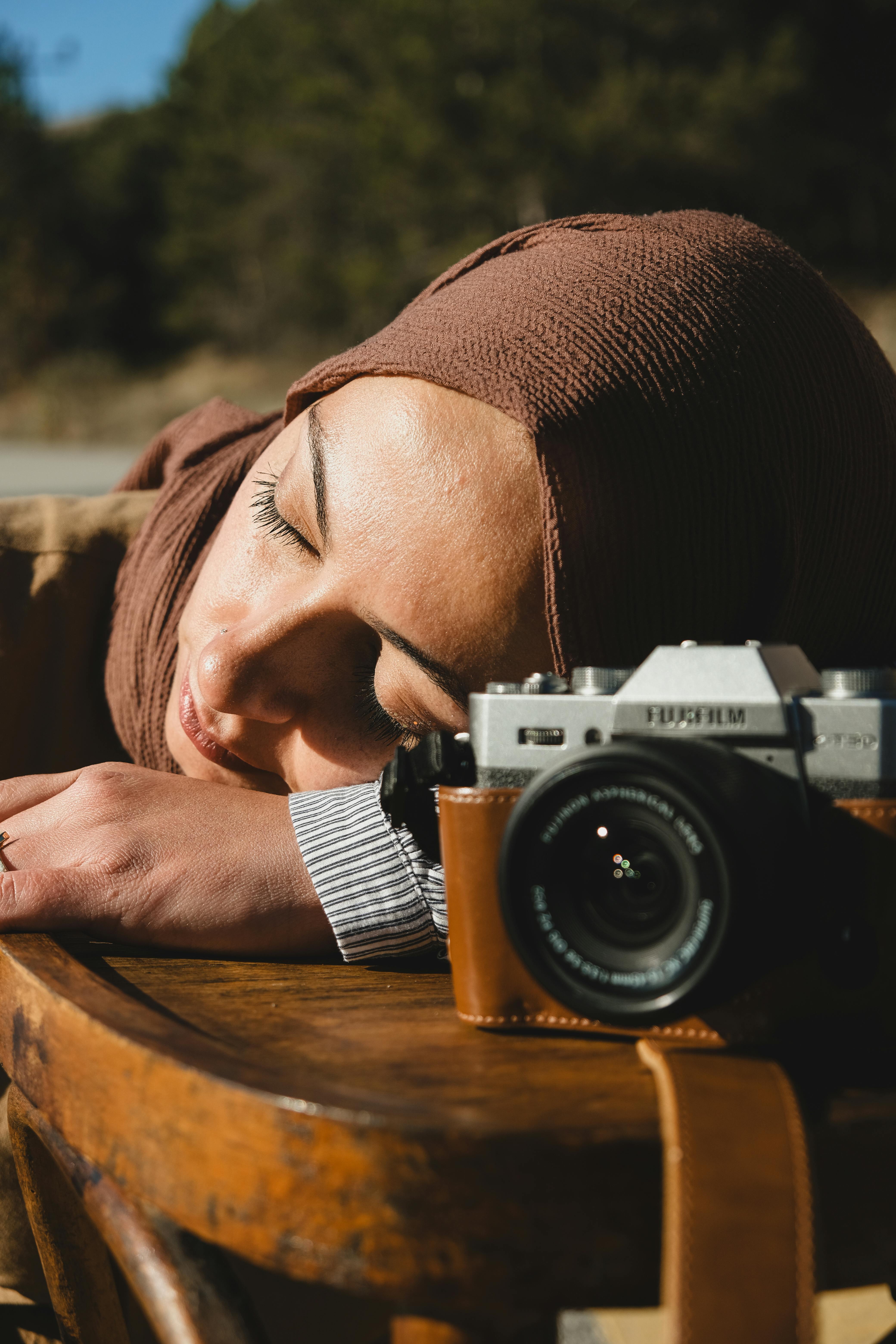 Chair Face To Face Photos, Download The BEST Free Chair Face To Face ...