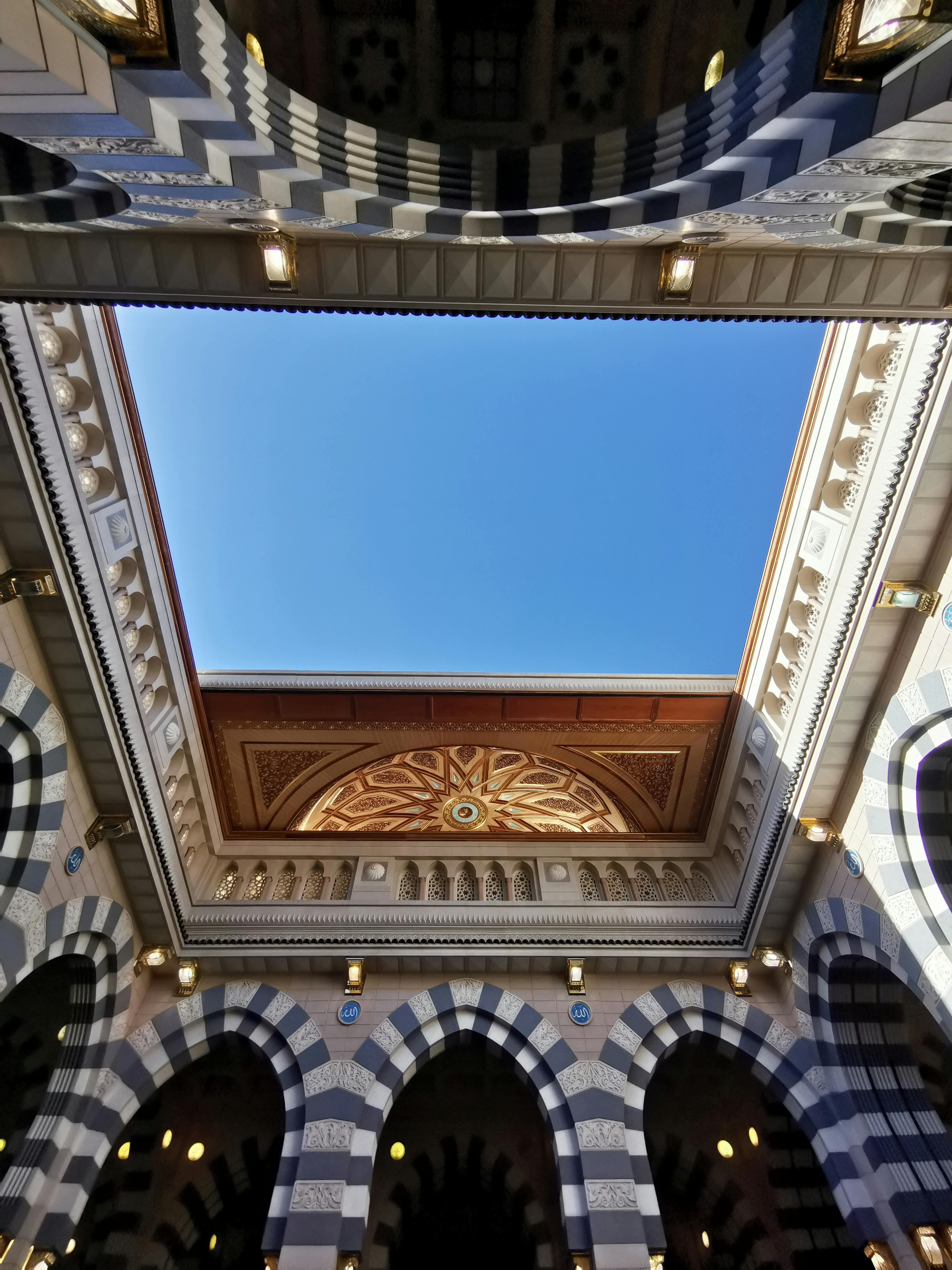 Inside View of the Al Masjid an Nabawi Mosque in Medina · Free Stock Photo