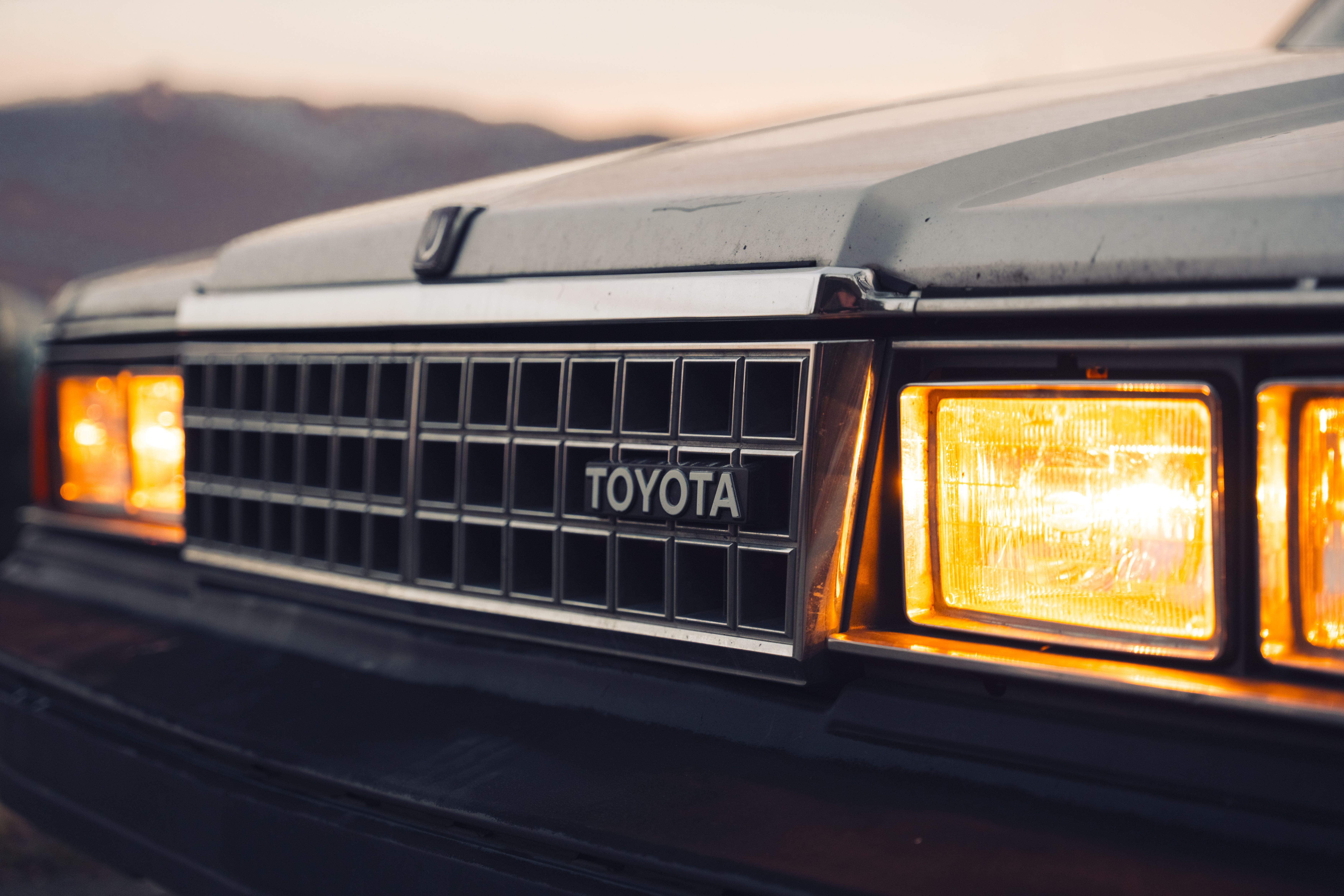Front Grill and Headlights of Classic Toyota Cressida · Free Stock Photo