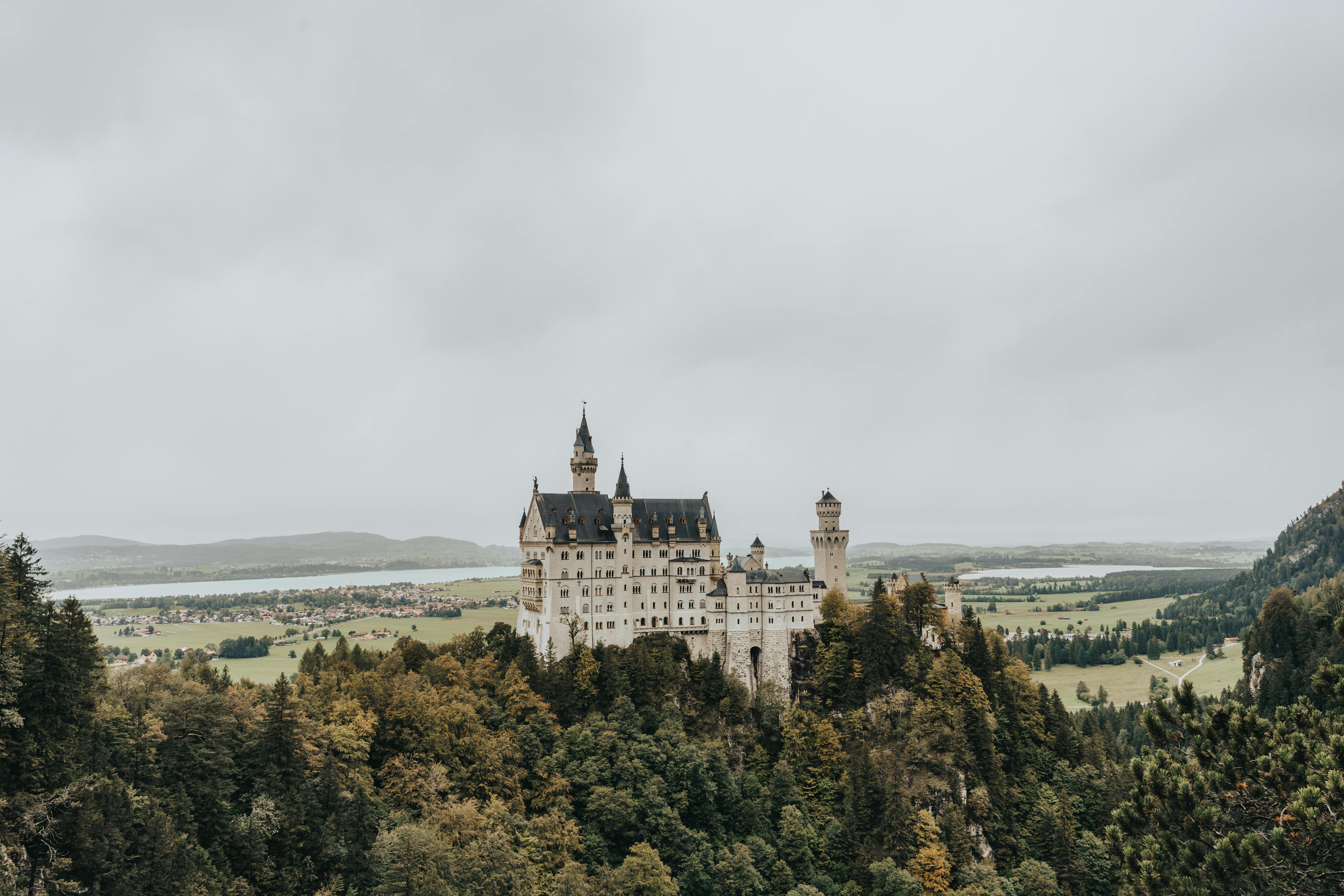 View of Castle in City · Free Stock Photo