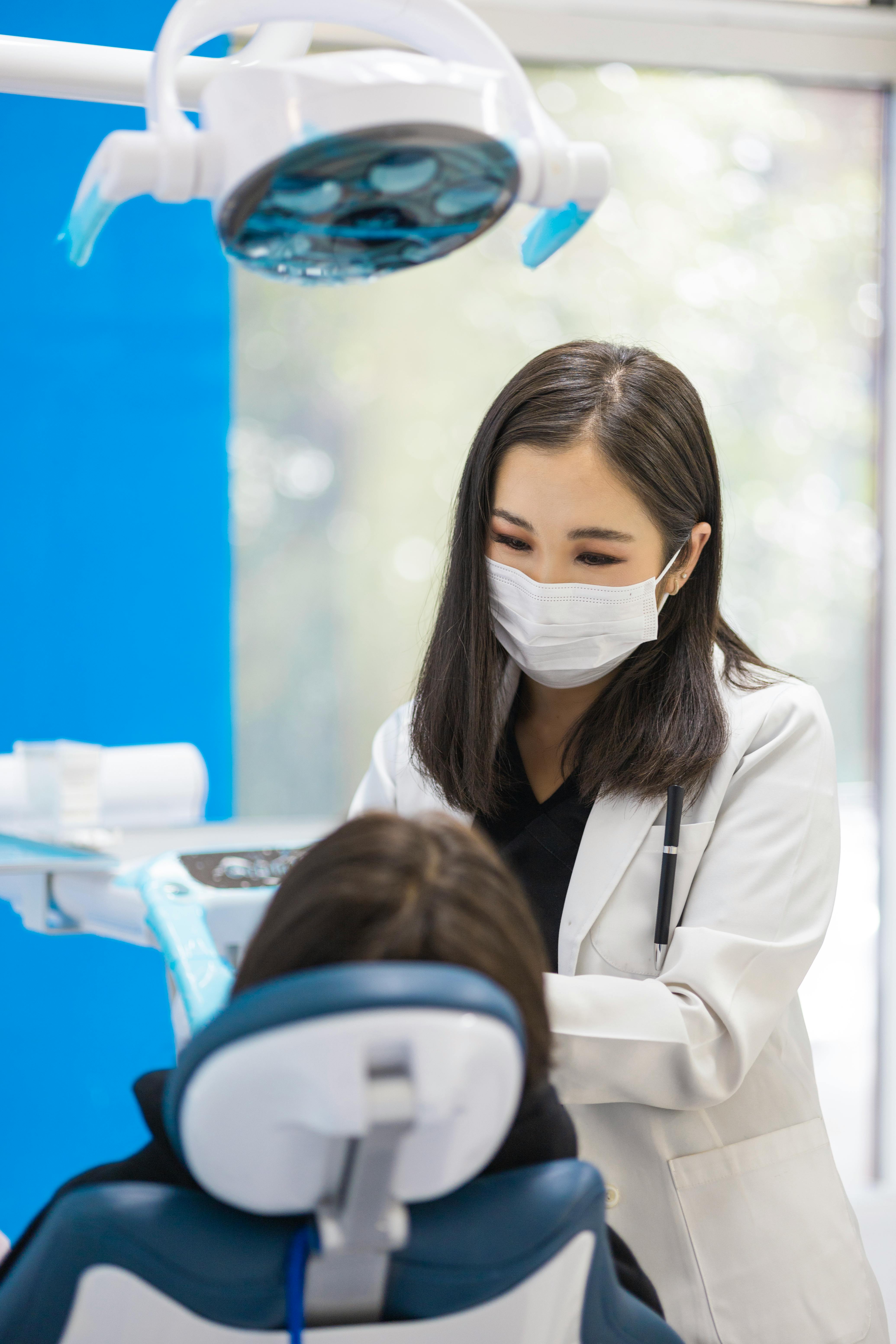 37.912+ Fotos y Imágenes de Doctor patient elderly Gratis · Banco de ...