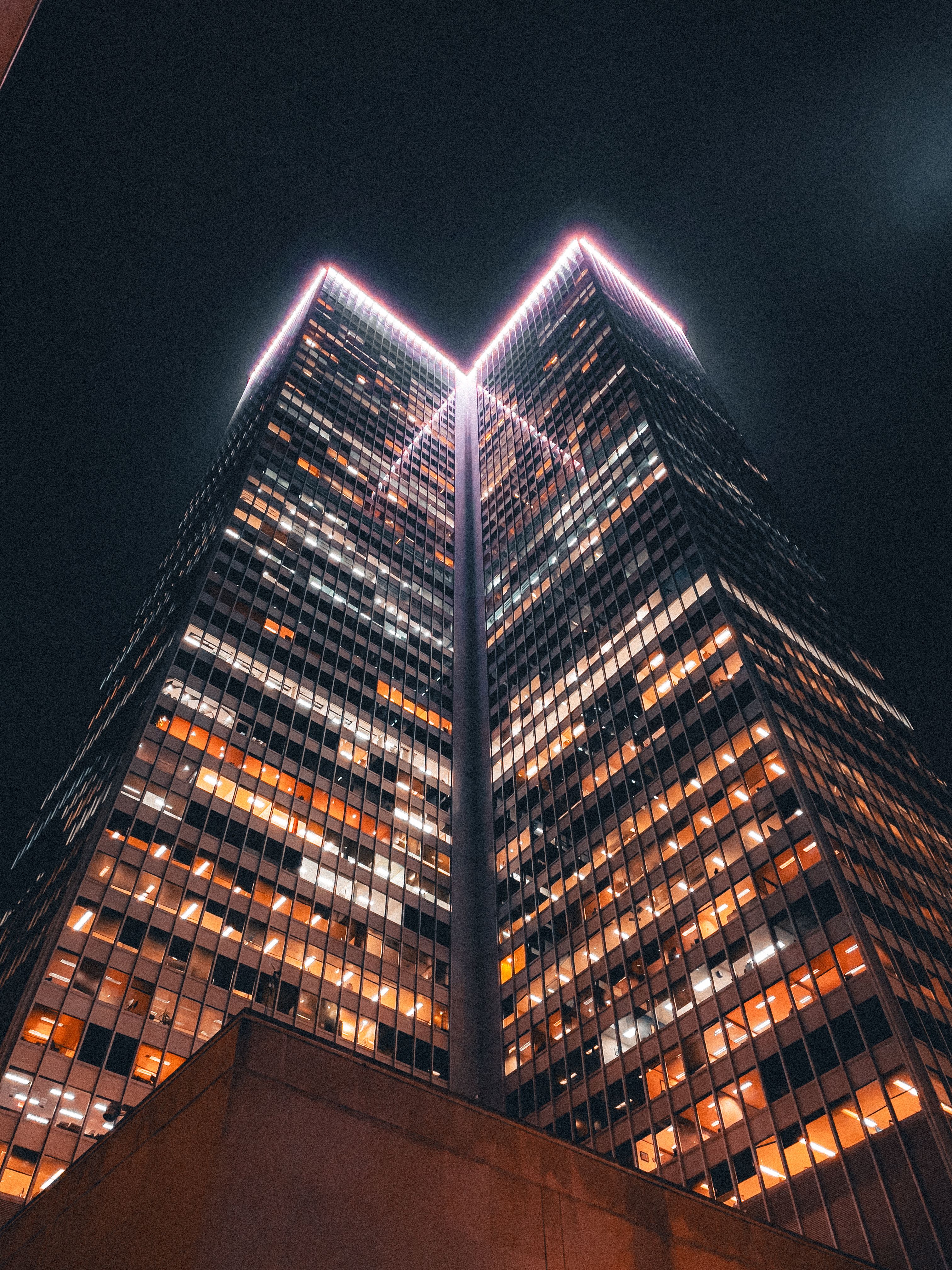 Financial Skyscraper at Night · Free Stock Photo