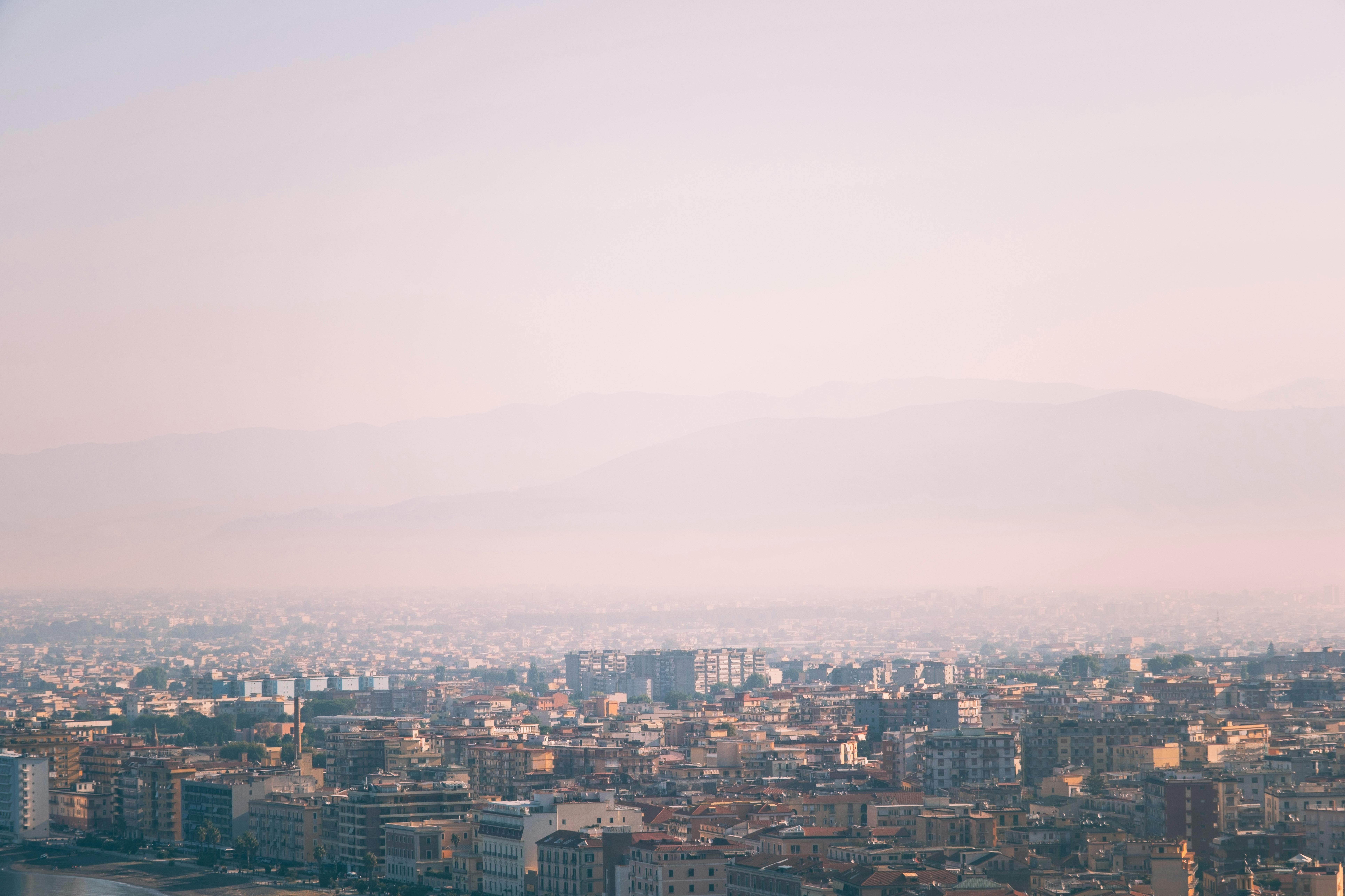 City in Morning Mist · Free Stock Photo