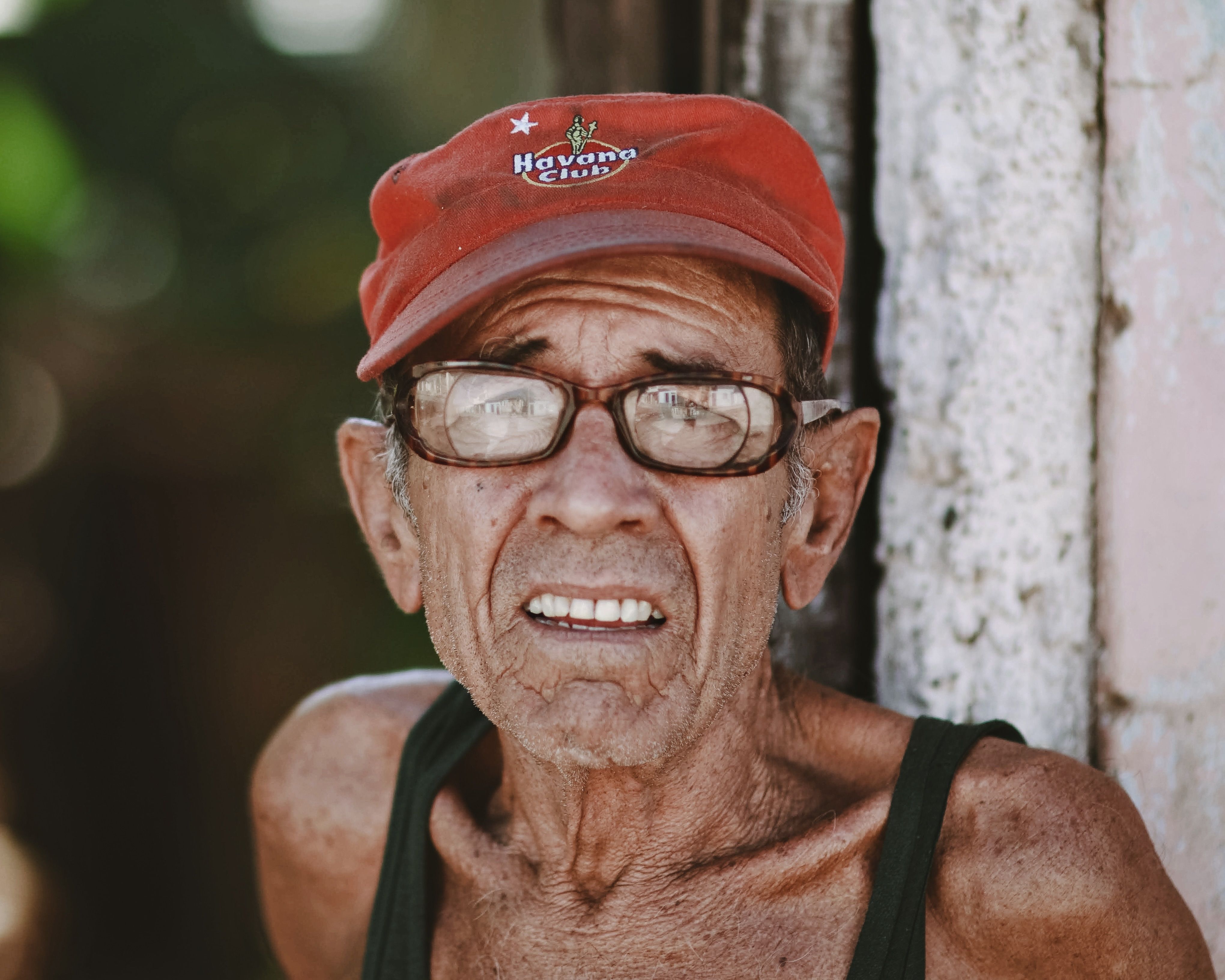 Man in Gray Fitted Cap · Free Stock Photo