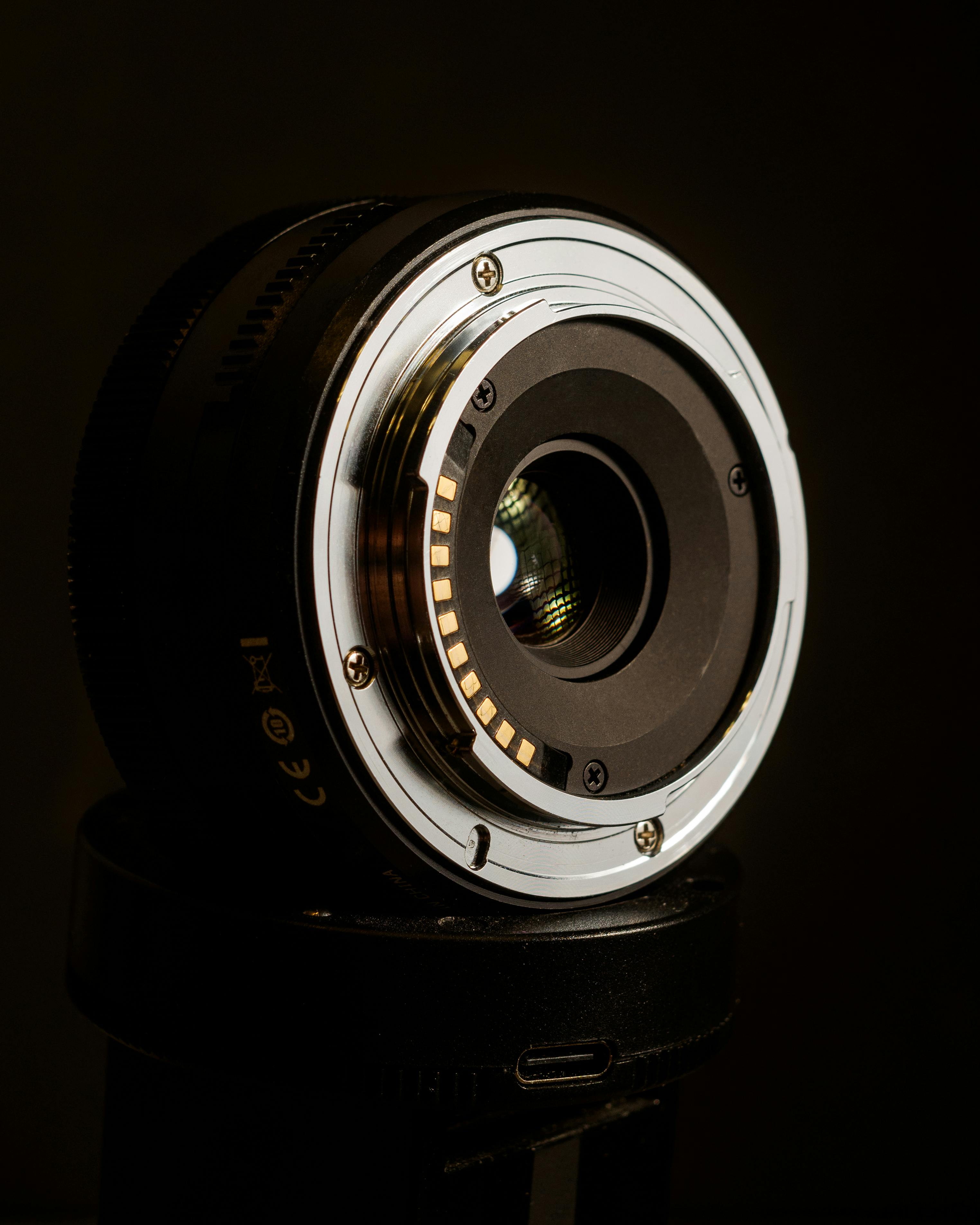 Camera Lens on Display · Free Stock Photo