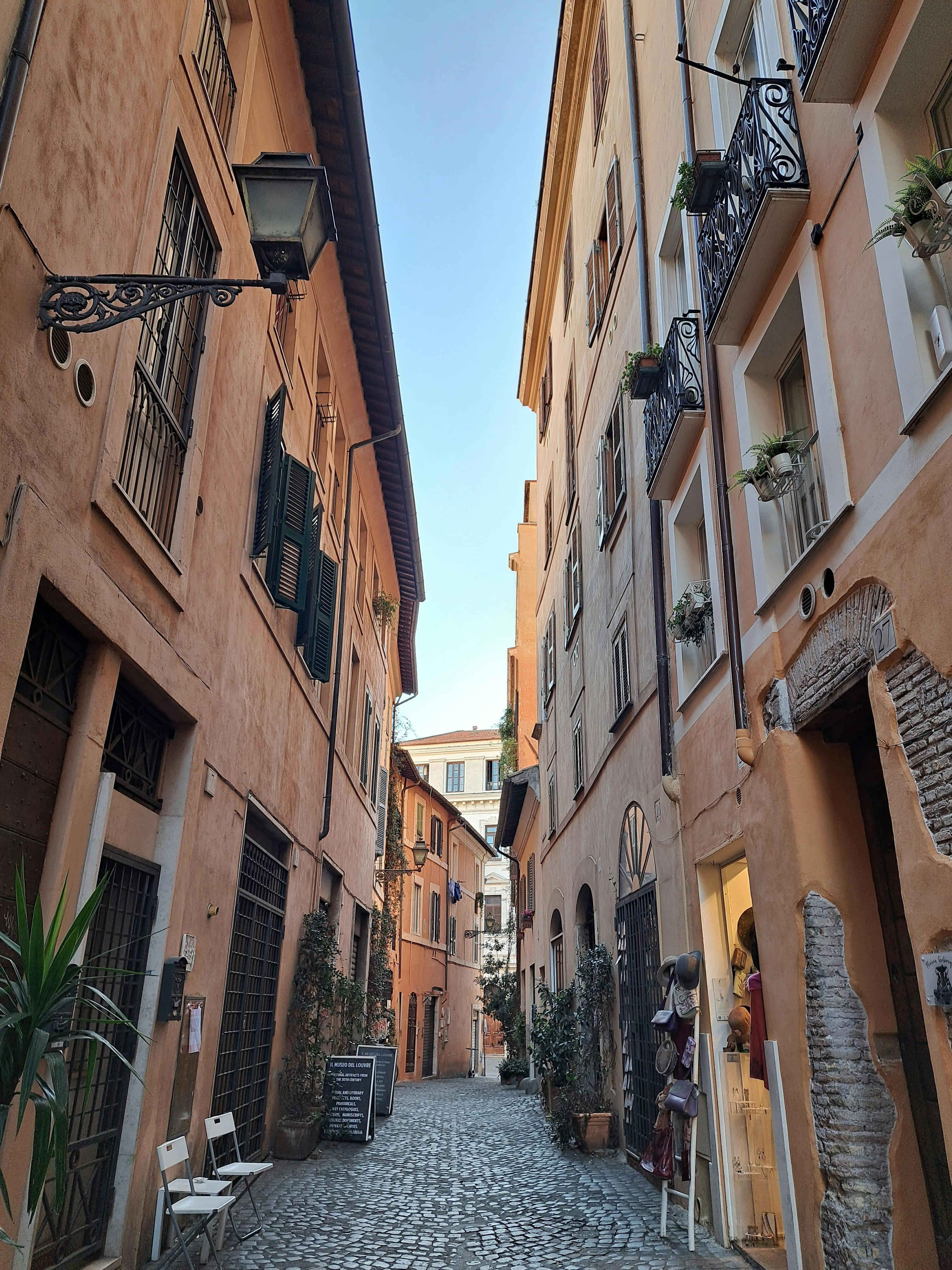 Narrow Cobblestone Street · Free Stock Photo