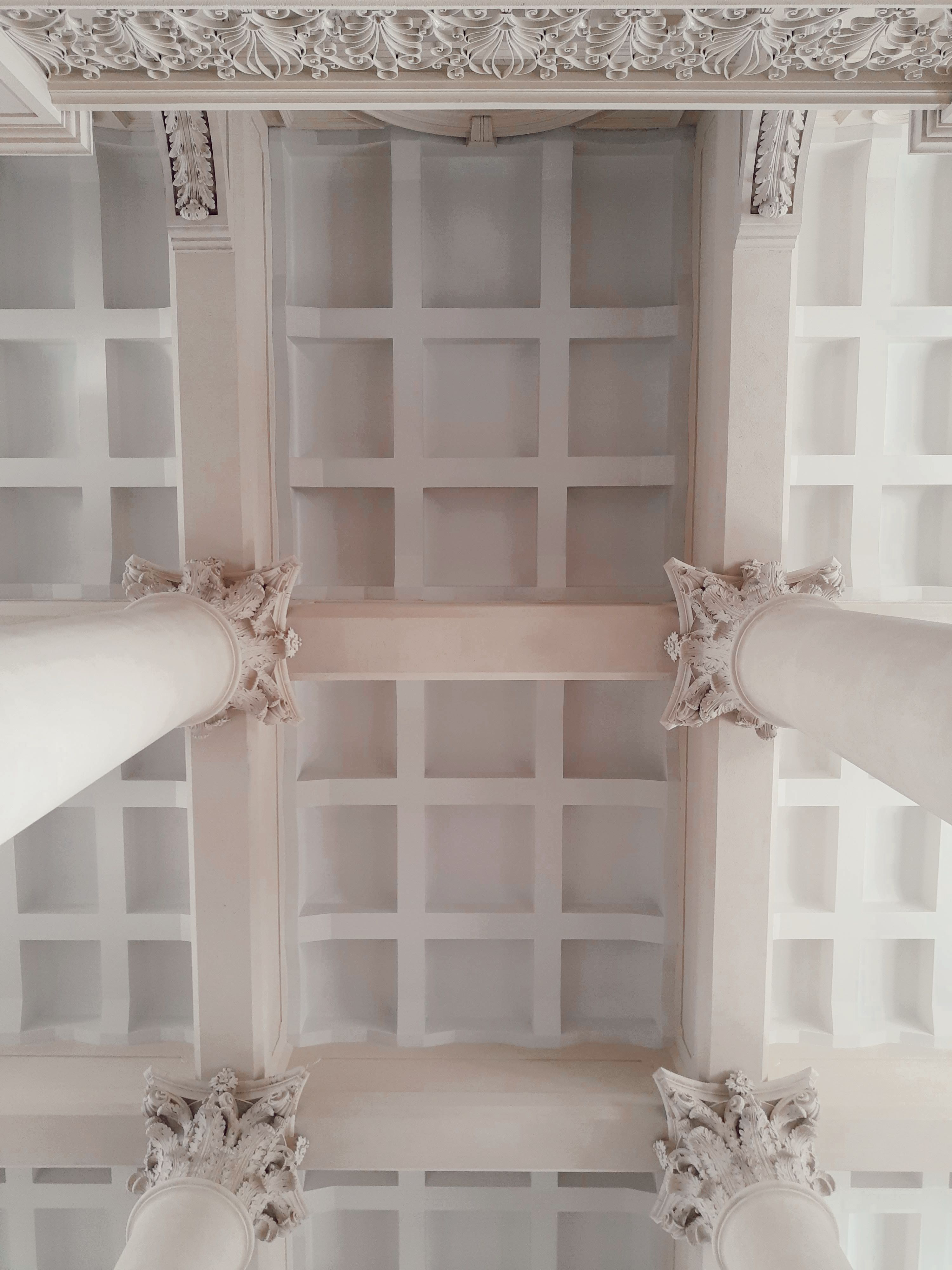 Columns and Ceiling · Free Stock Photo