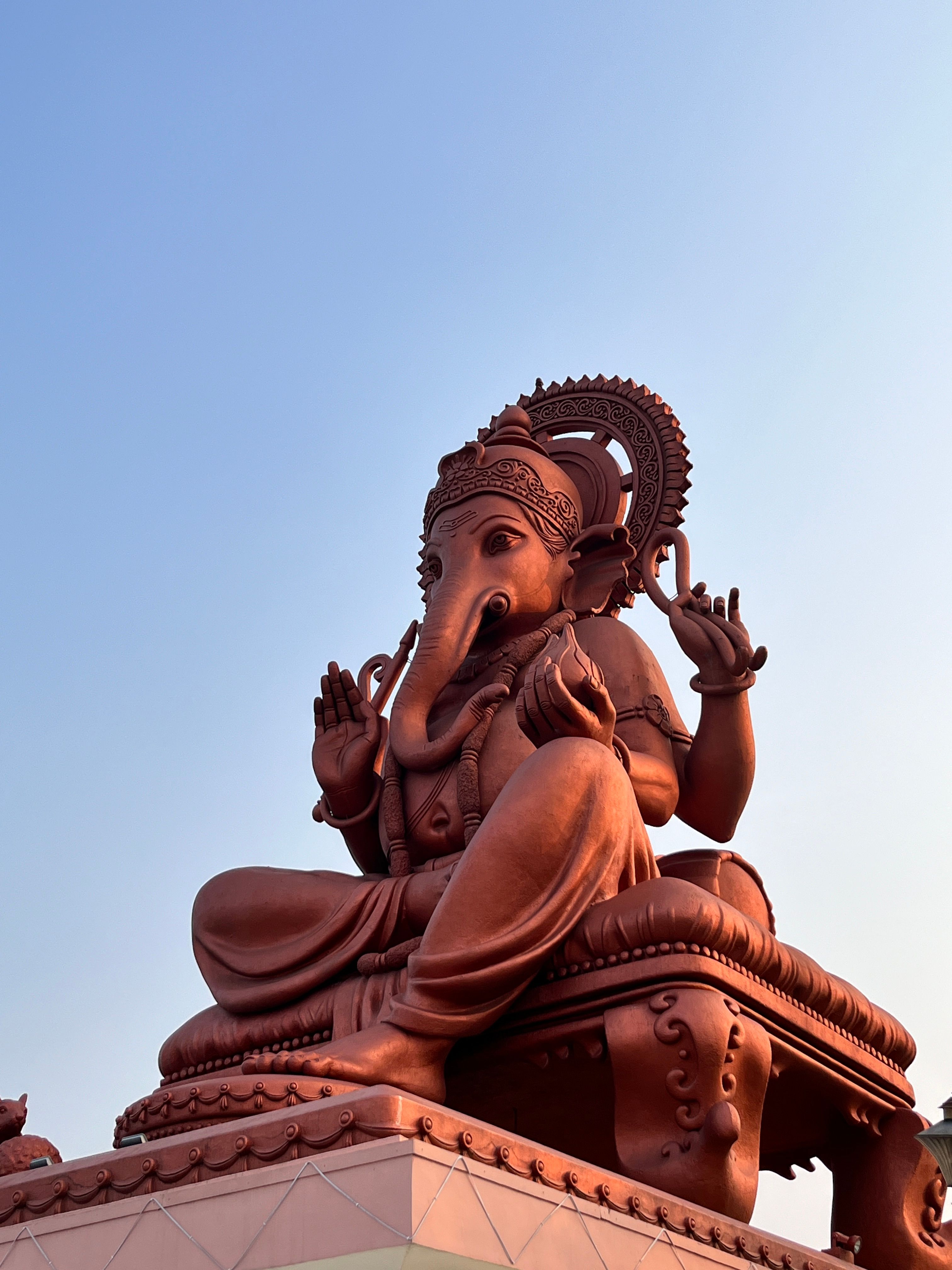 Ganesh Statue Photos, Download The BEST Free Ganesh Statue Stock Photos ...