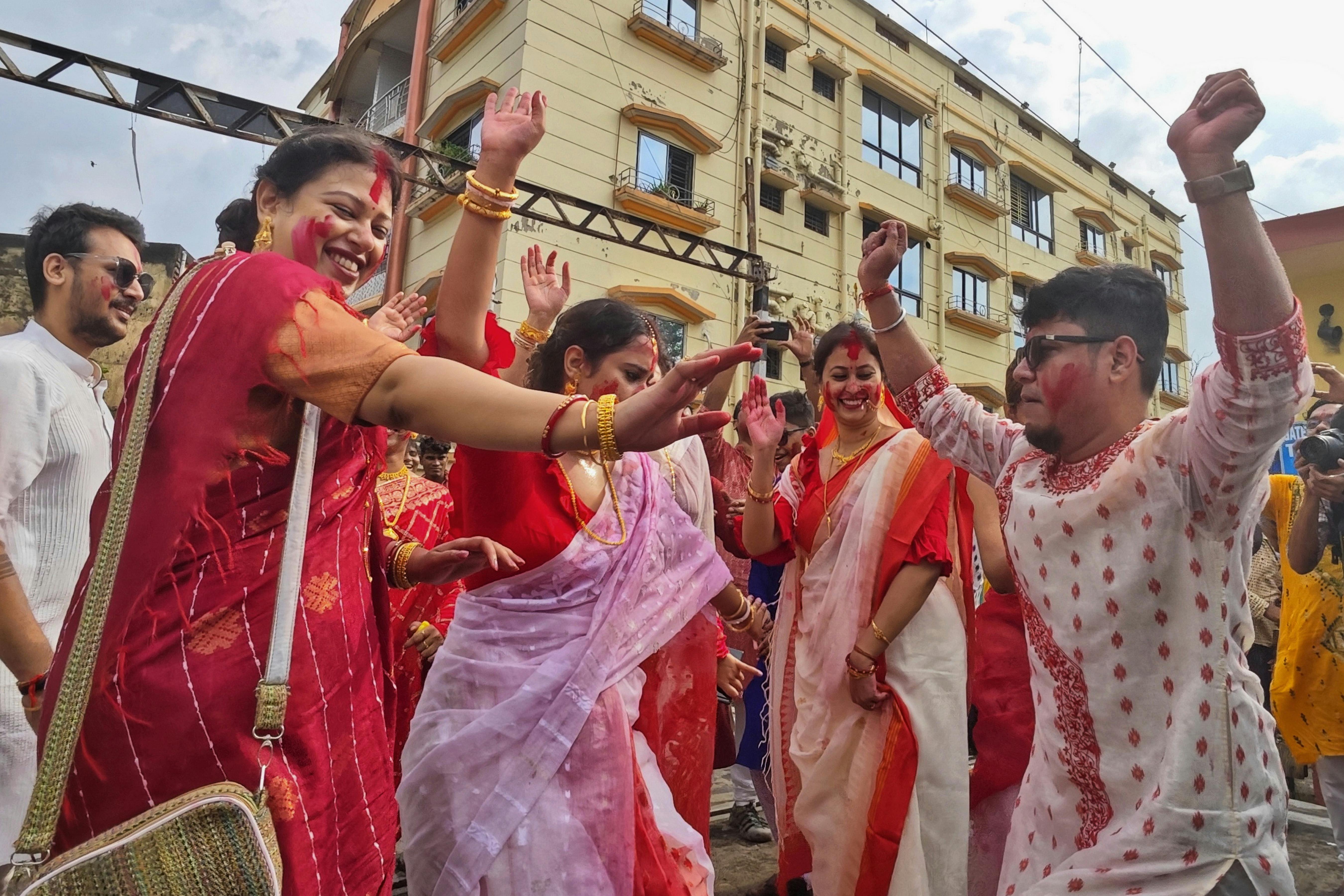 Ganga Harati Photos, Download The BEST Free Ganga Harati Stock Photos ...