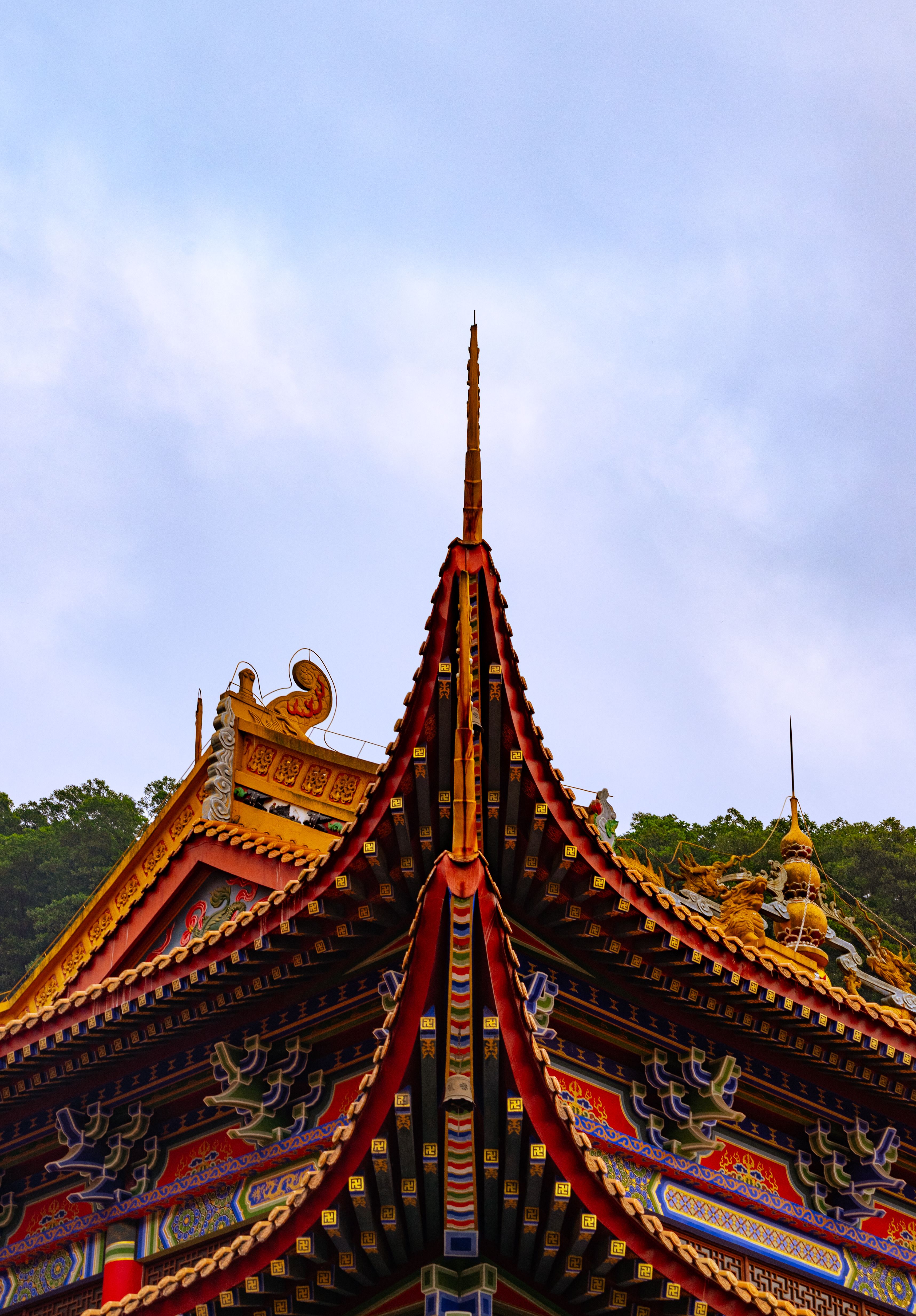 Ornamental Eaves of a Chinese Buddhist Temple Roof · Free Stock Photo