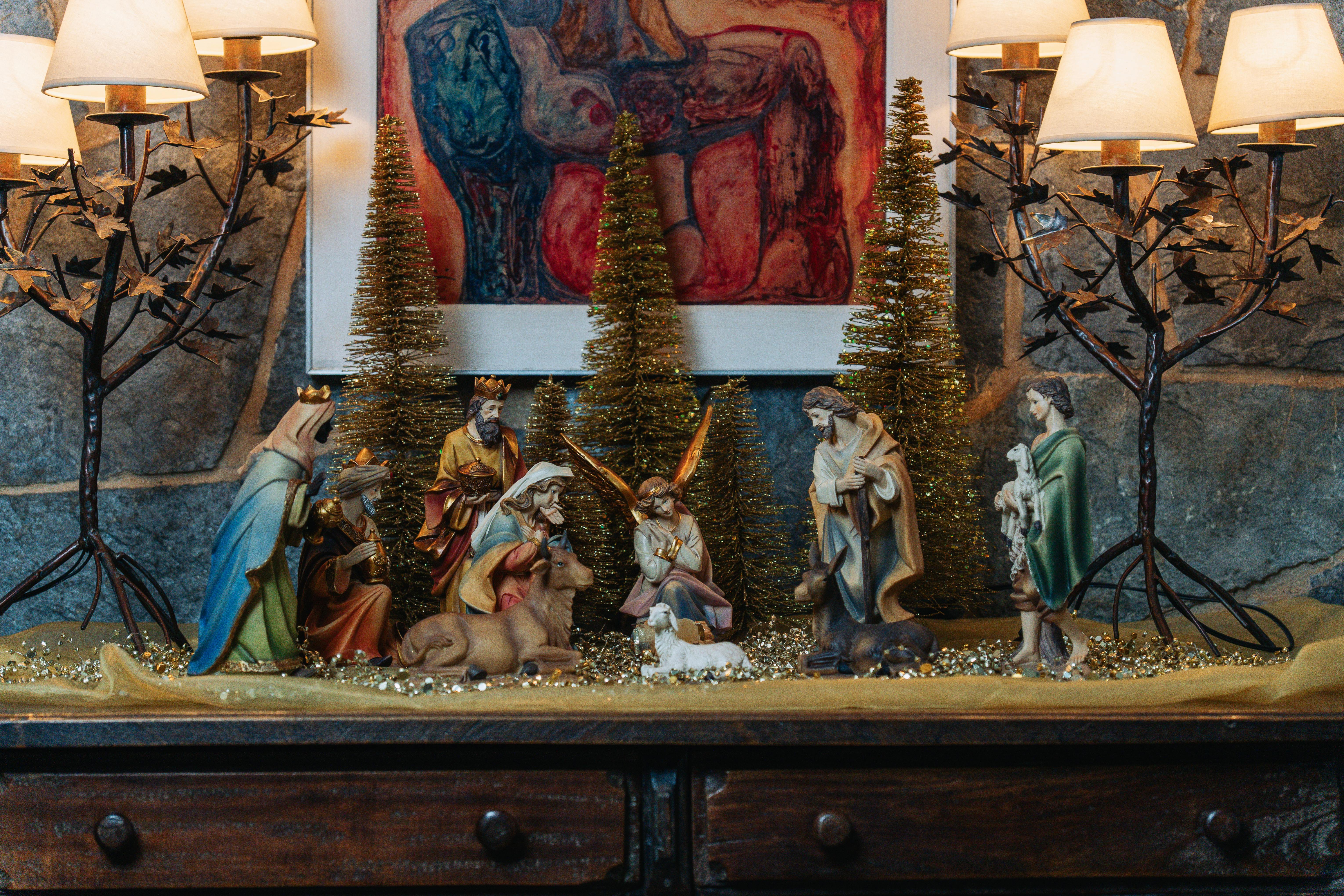 Mary Christmas Tree Photos, Download The BEST Free Mary Christmas Tree ...