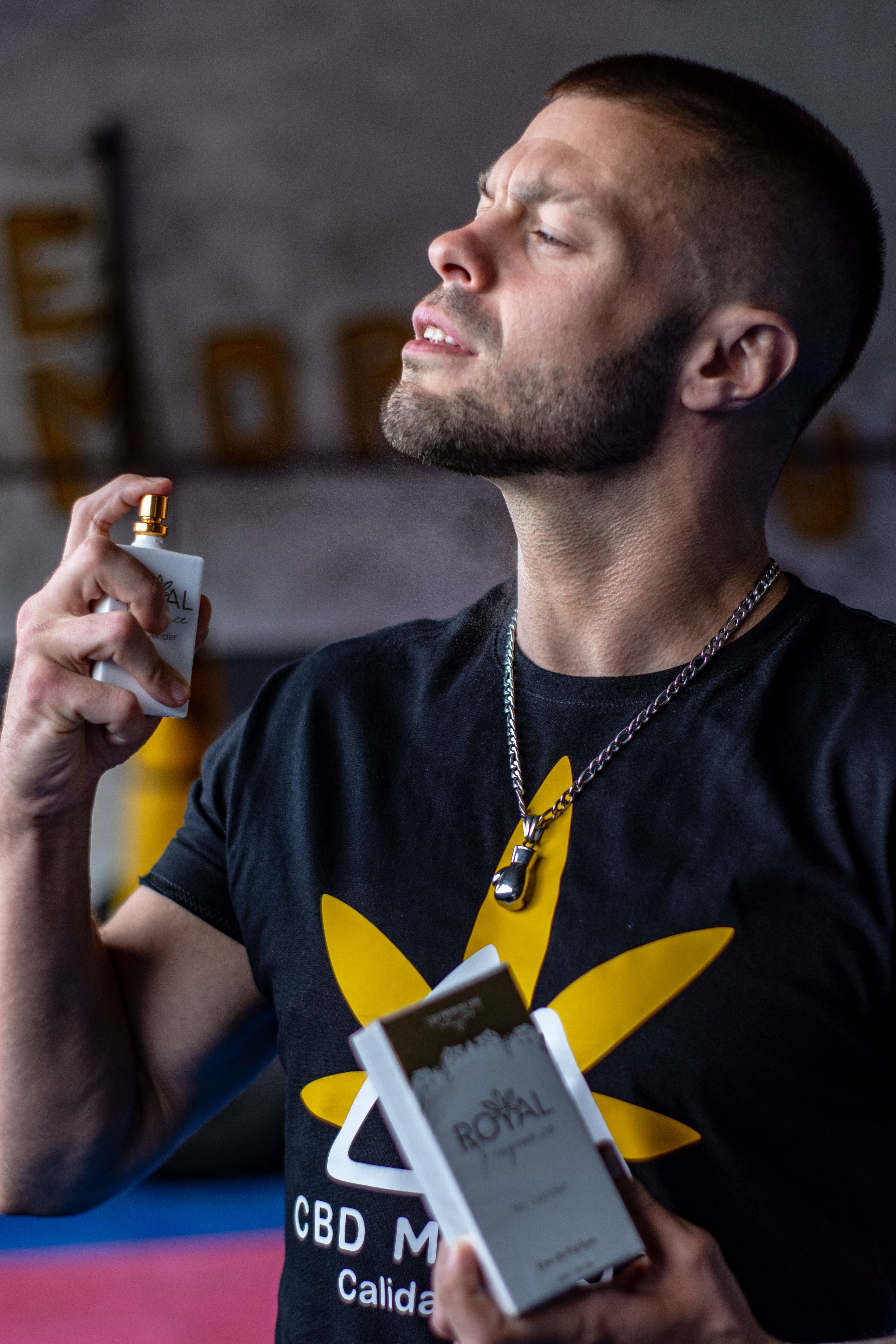Men Apply Perfume Photos, Download The BEST Free Men Apply Perfume ...