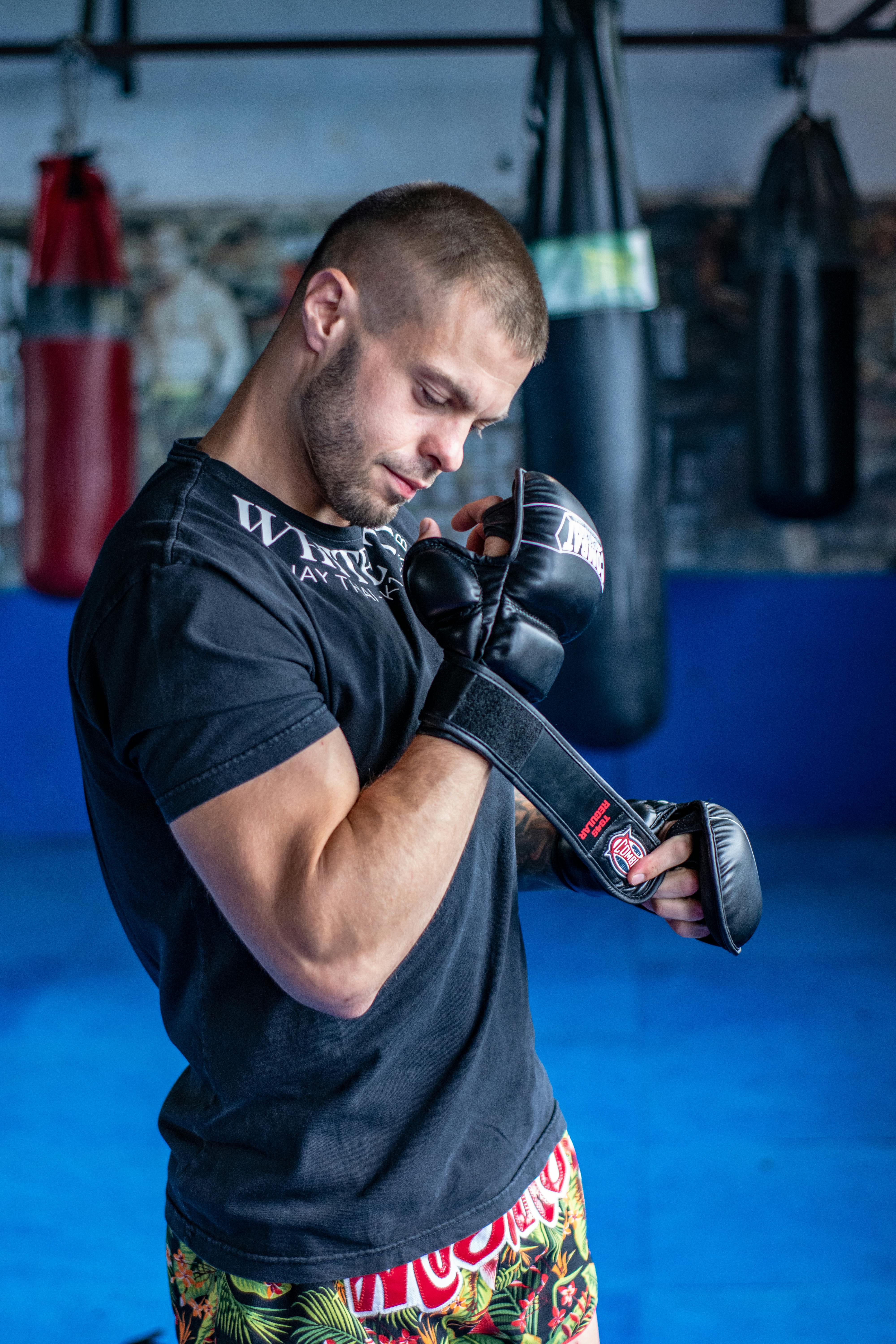 Boxing Gloves Equipment Photos, Download The BEST Free Boxing Gloves ...