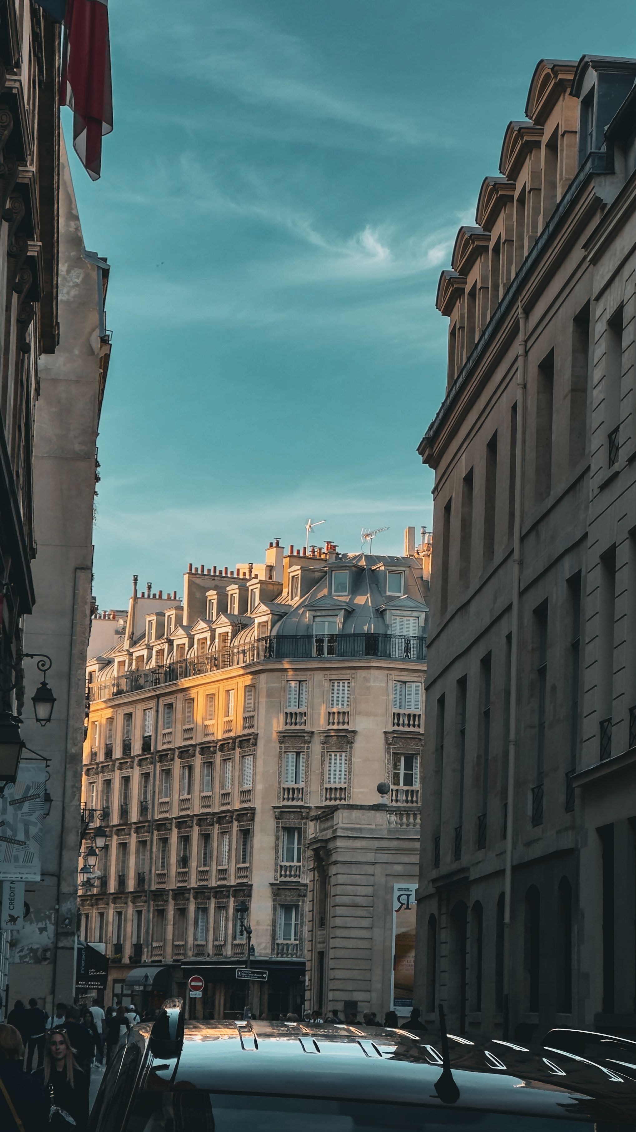 Sunlight on Tenement in Old Town · Free Stock Photo