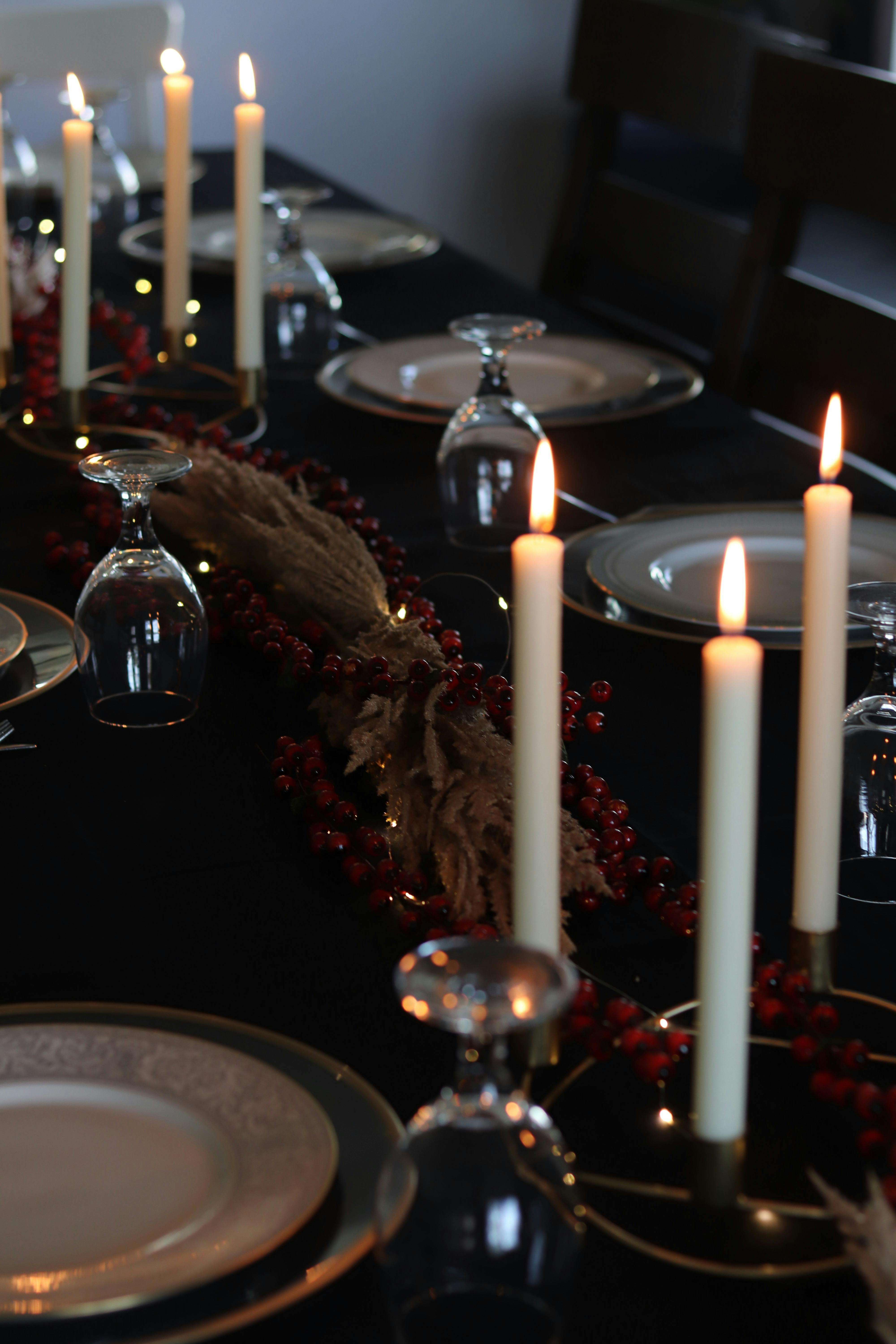 Food On Table Photos, Download The BEST Free Food On Table Stock Photos ...