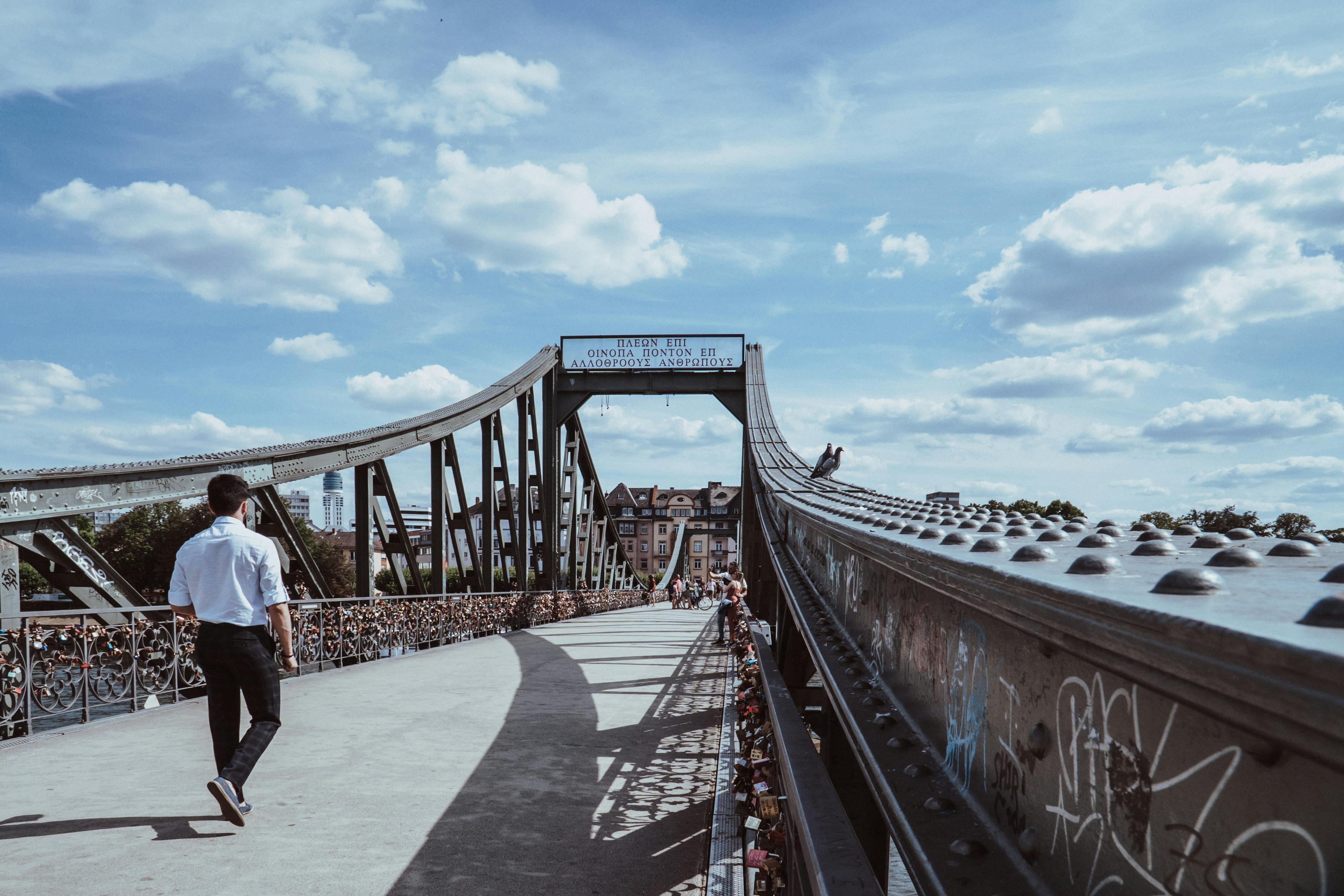 Iron Footbridge in Frankfurt · Free Stock Photo