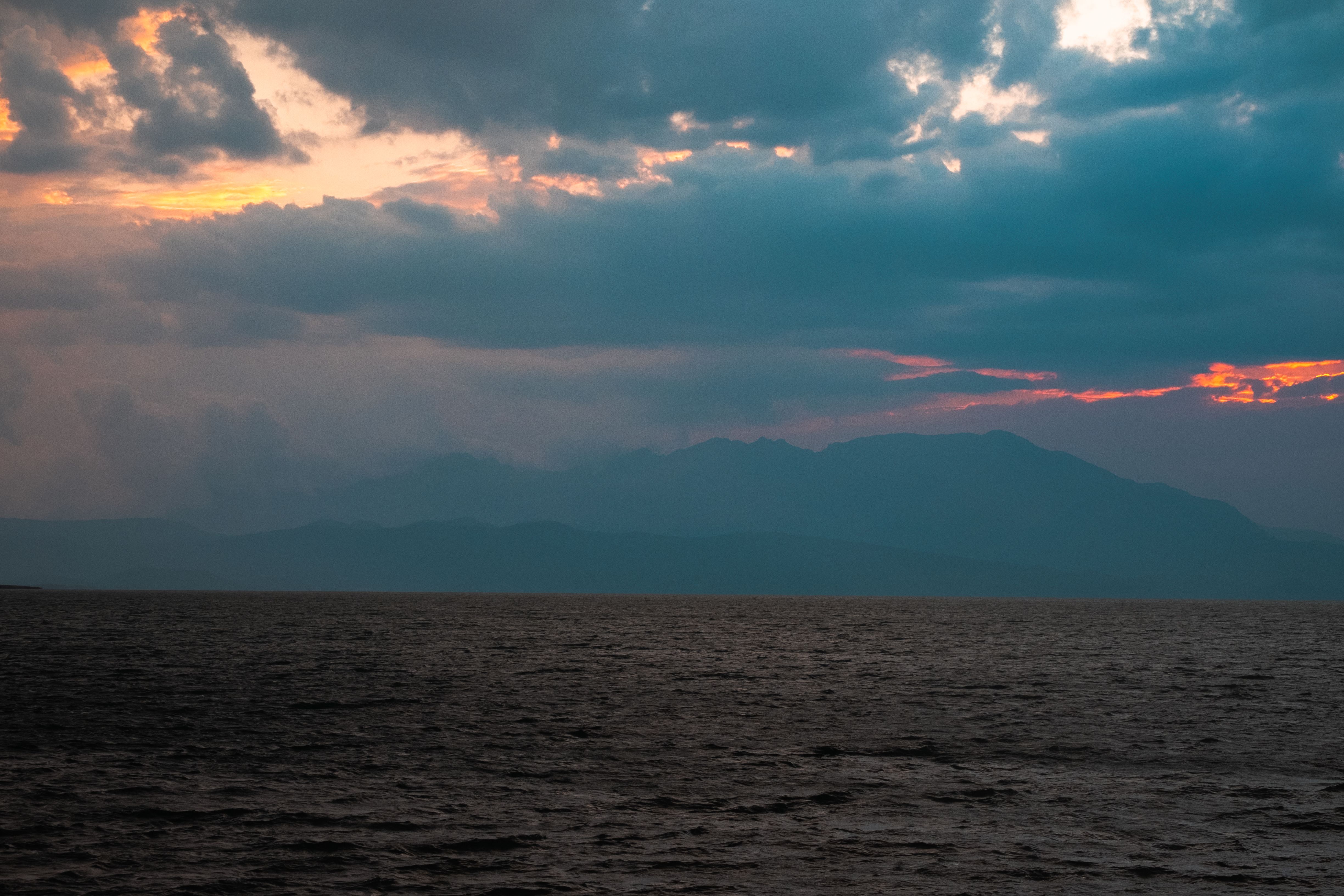 Misty Ocean Sunset Photos, Download The BEST Free Misty Ocean Sunset ...