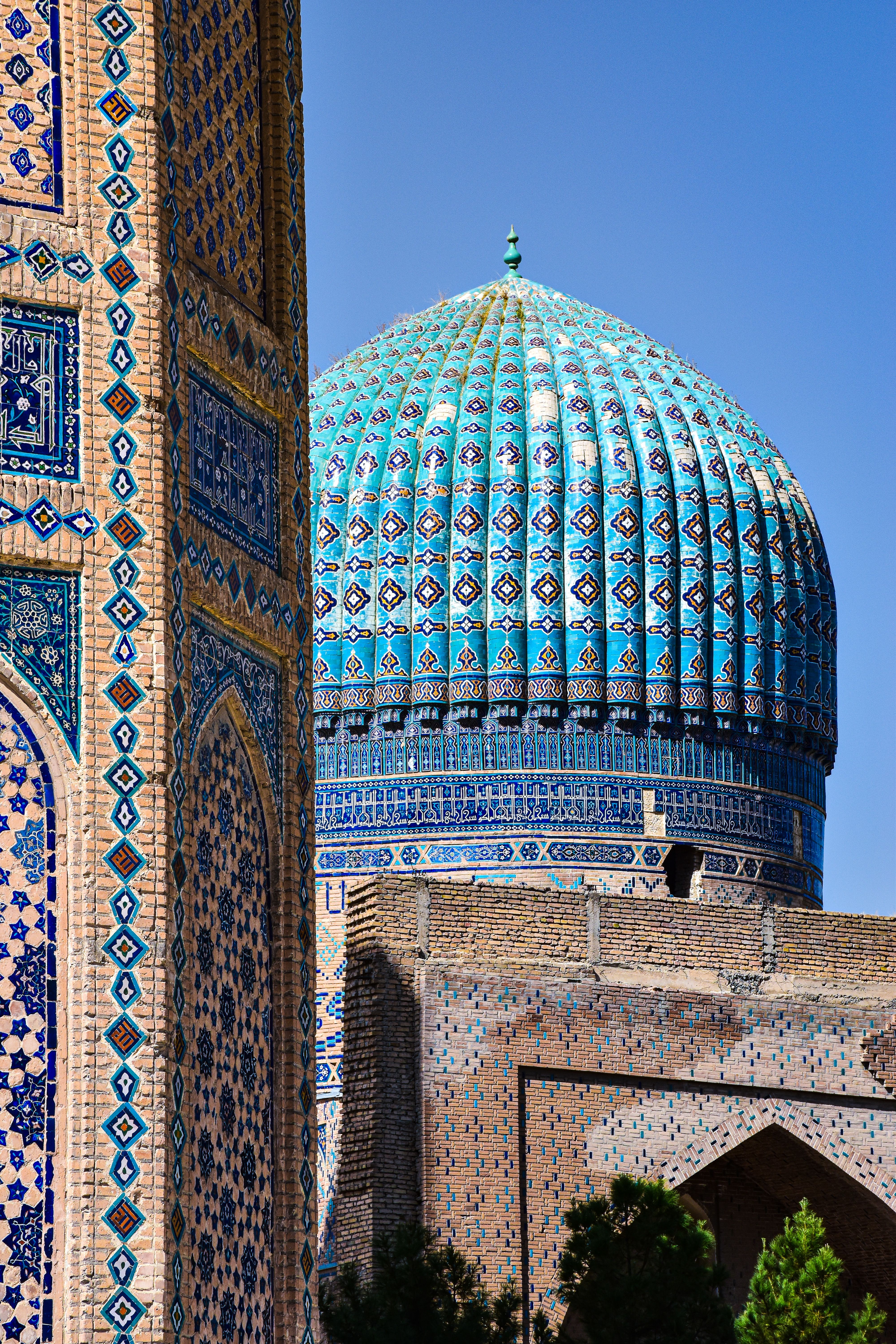 Blue Dome of Bibi-Khanym Mosque in Samarkand · Free Stock Photo