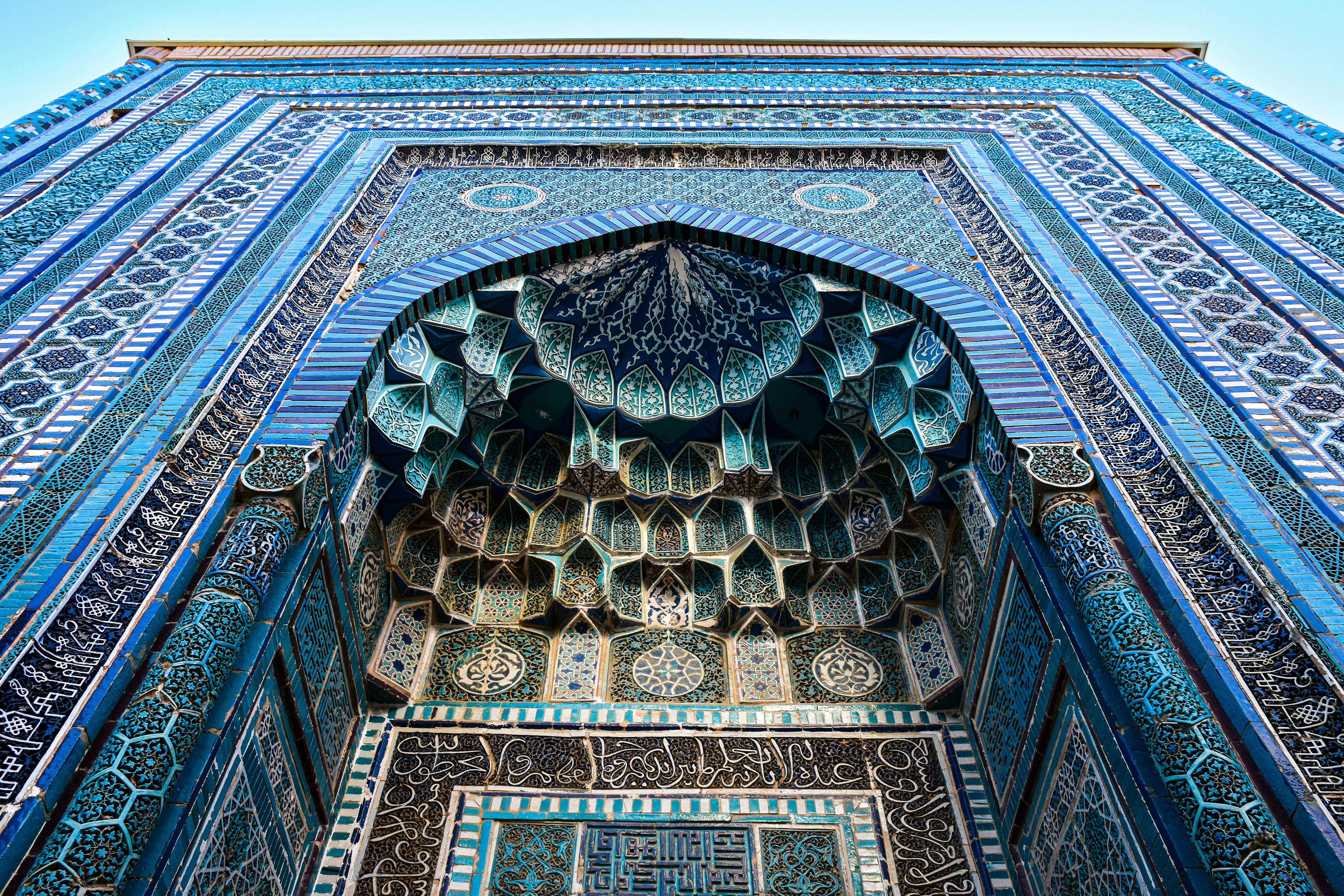 Patterns of Shah i Zinda in Samarkand · Free Stock Photo