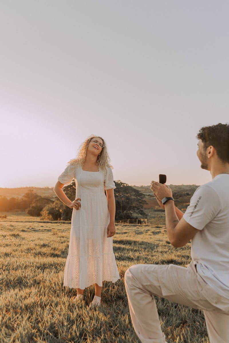 Kneeling Photos, Download The BEST Free Kneeling Stock Photos & HD Images