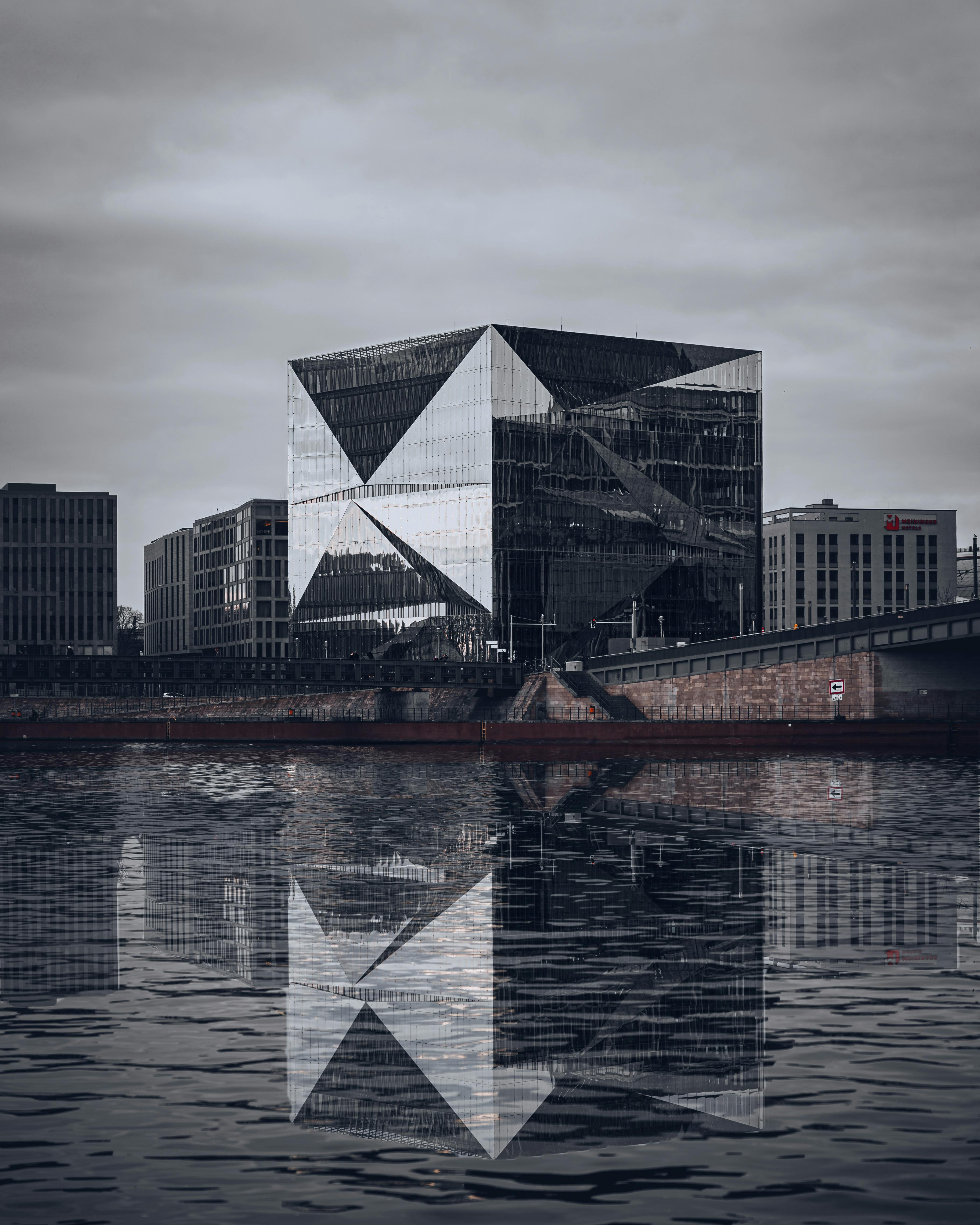 Photo gratuite de allemagne, bâtiment, berlin, eau, fleuve, moderne ...