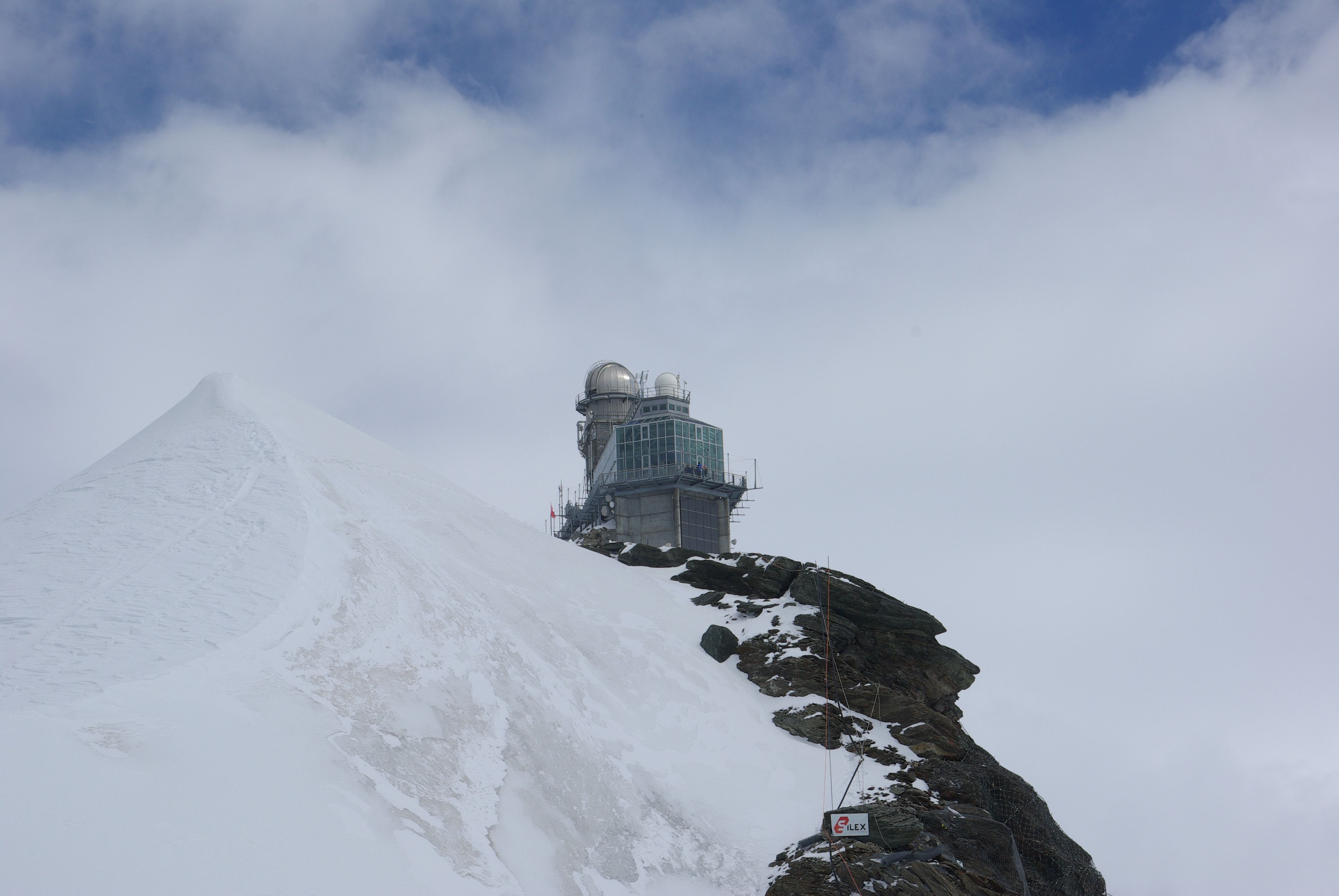 Observatory on Mountain Peak · Free Stock Photo