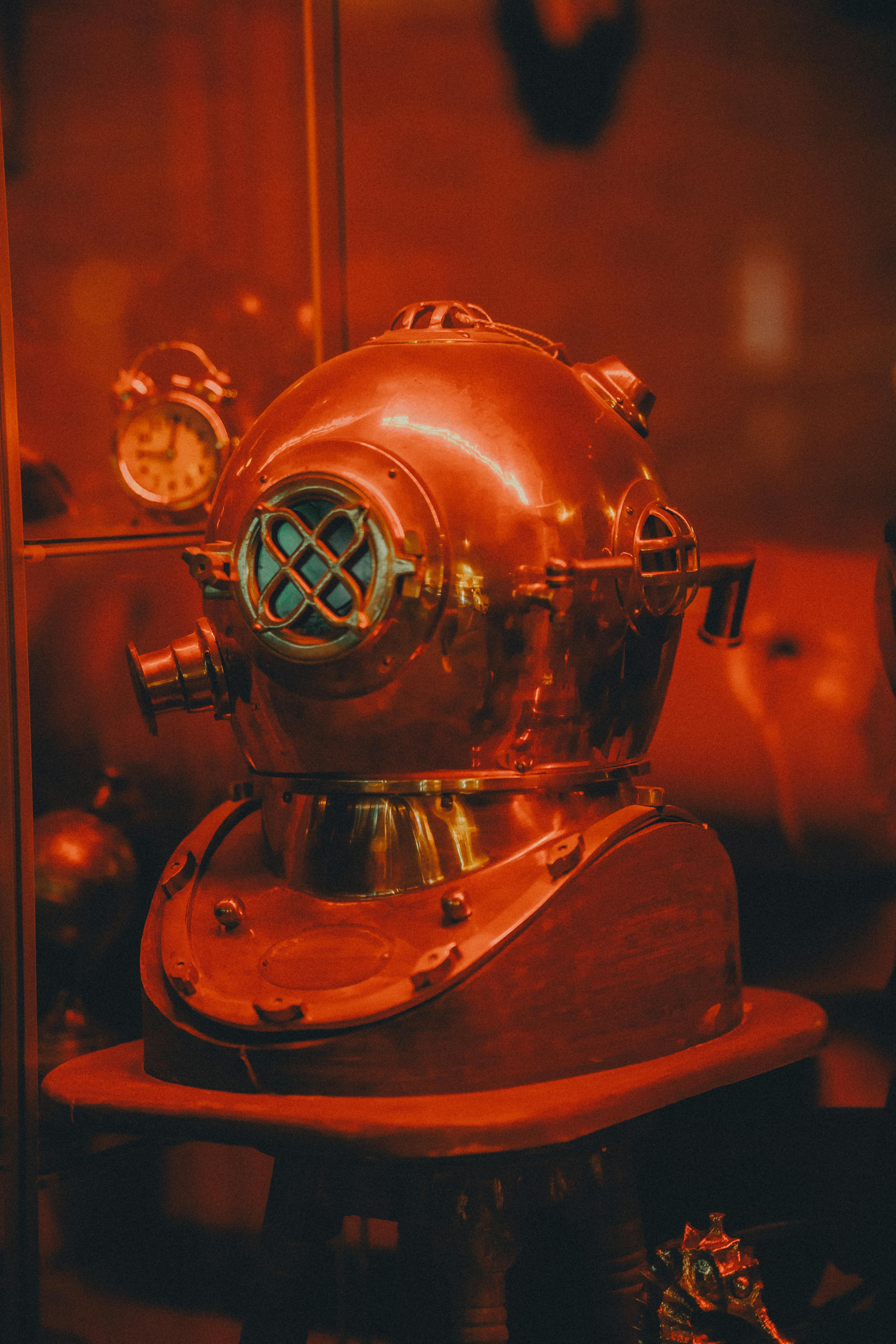 Vintage Diver Helmet on Display · Free Stock Photo
